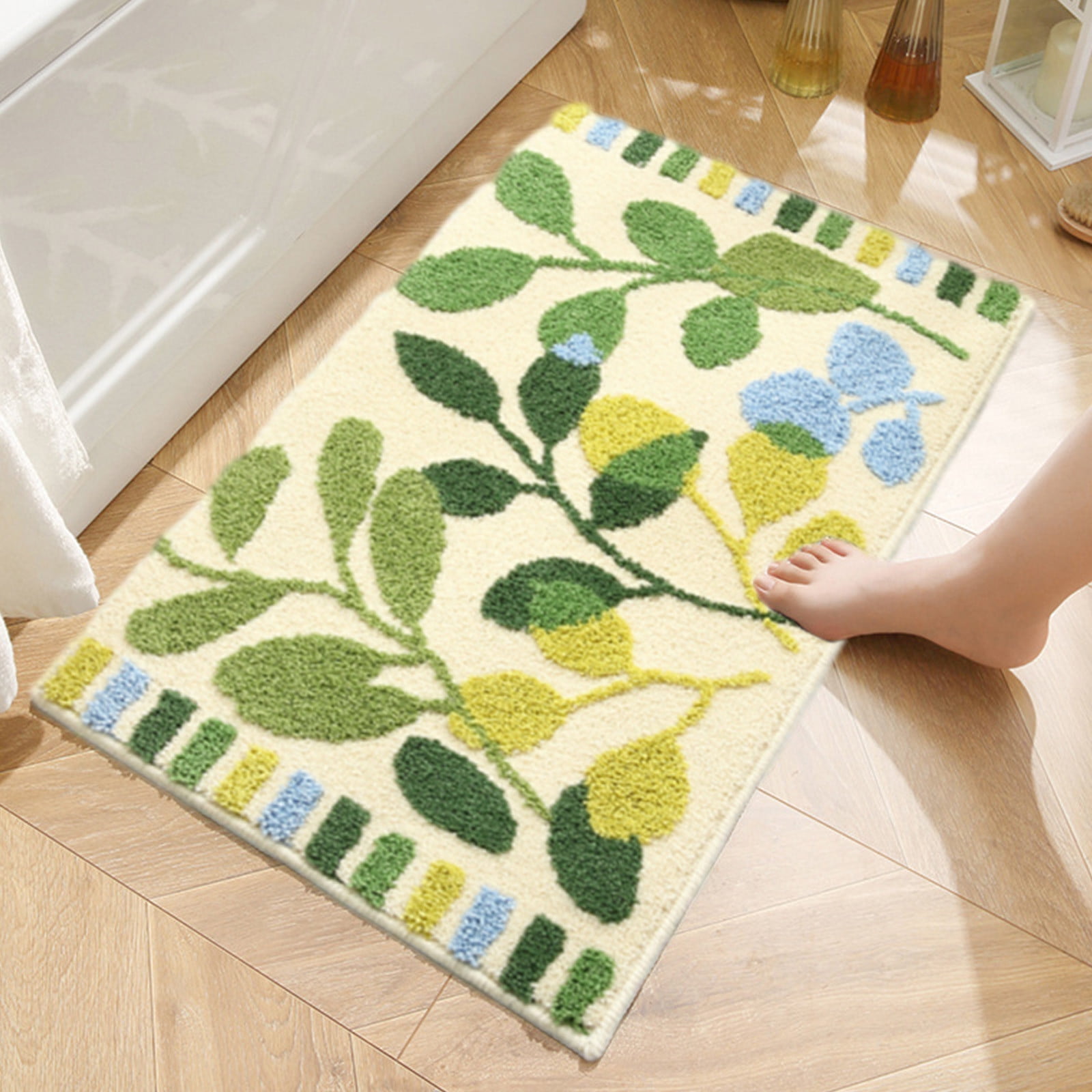 XEOVHV Green Leaf Non Slip Bathroom Rugs, Cute Plant Absorbent Bath Mat ...