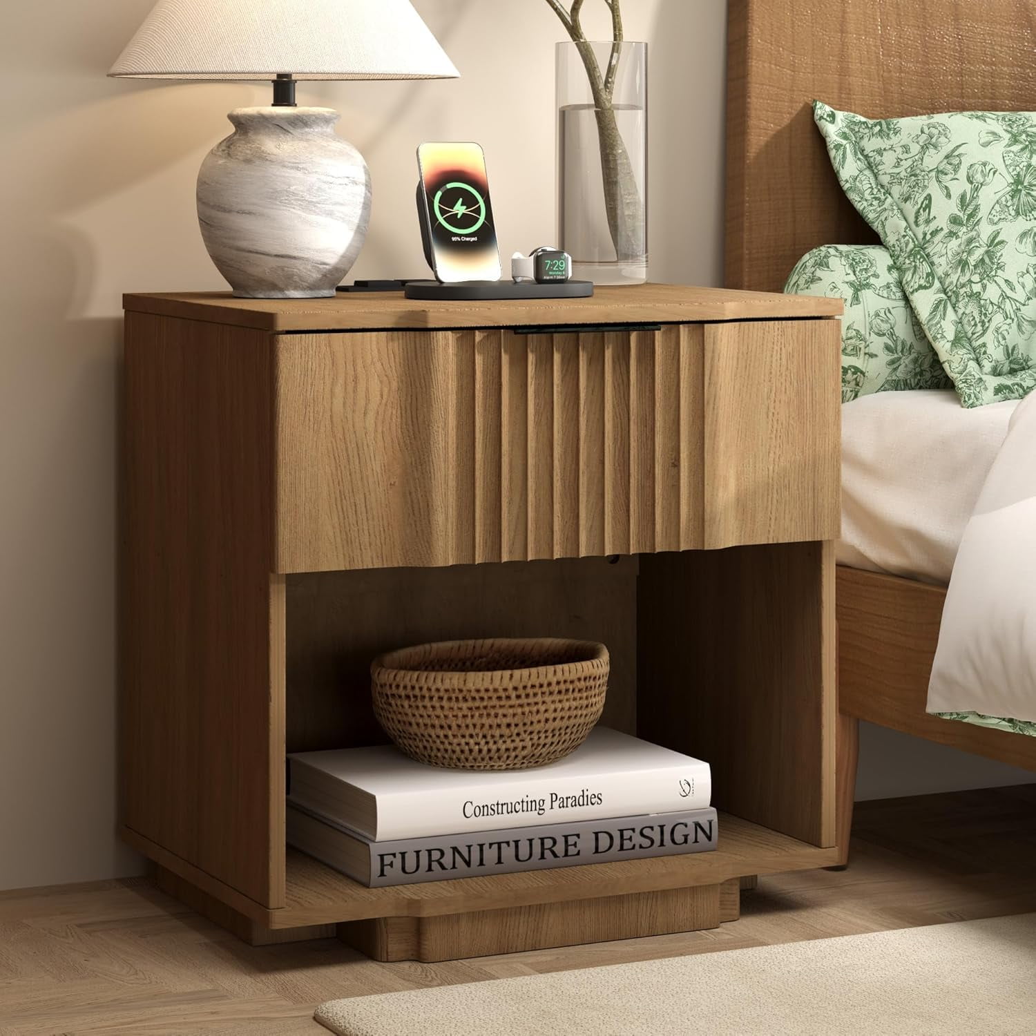XIAO WEI End Table with 20W Fast Charging Station, Fluted Sofa Side ...