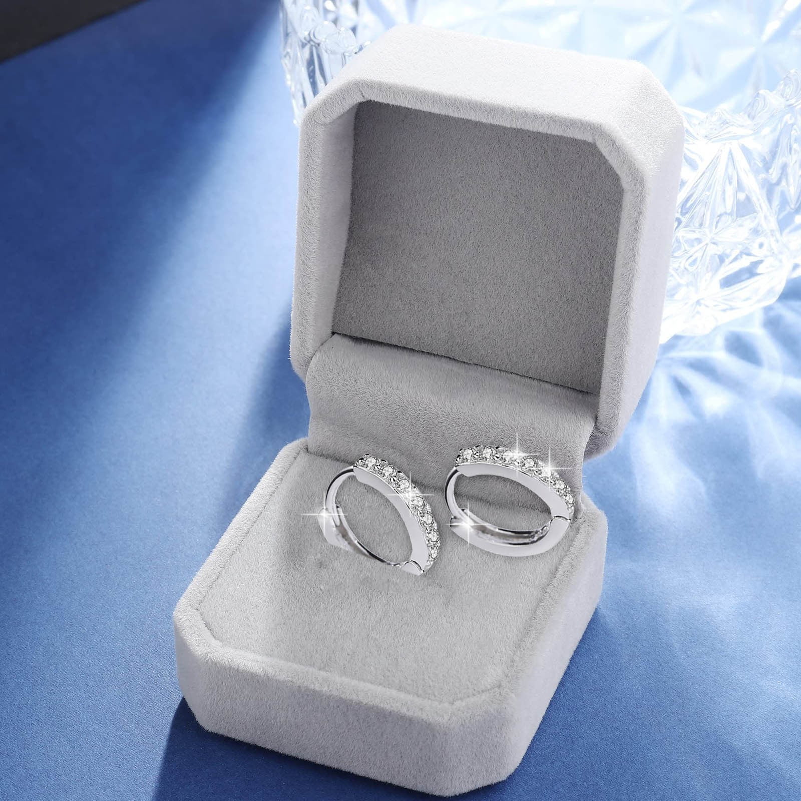 XIAQUJ Round Rhinestone Earrings for Women Girls Rhinestone Ear Clip ...