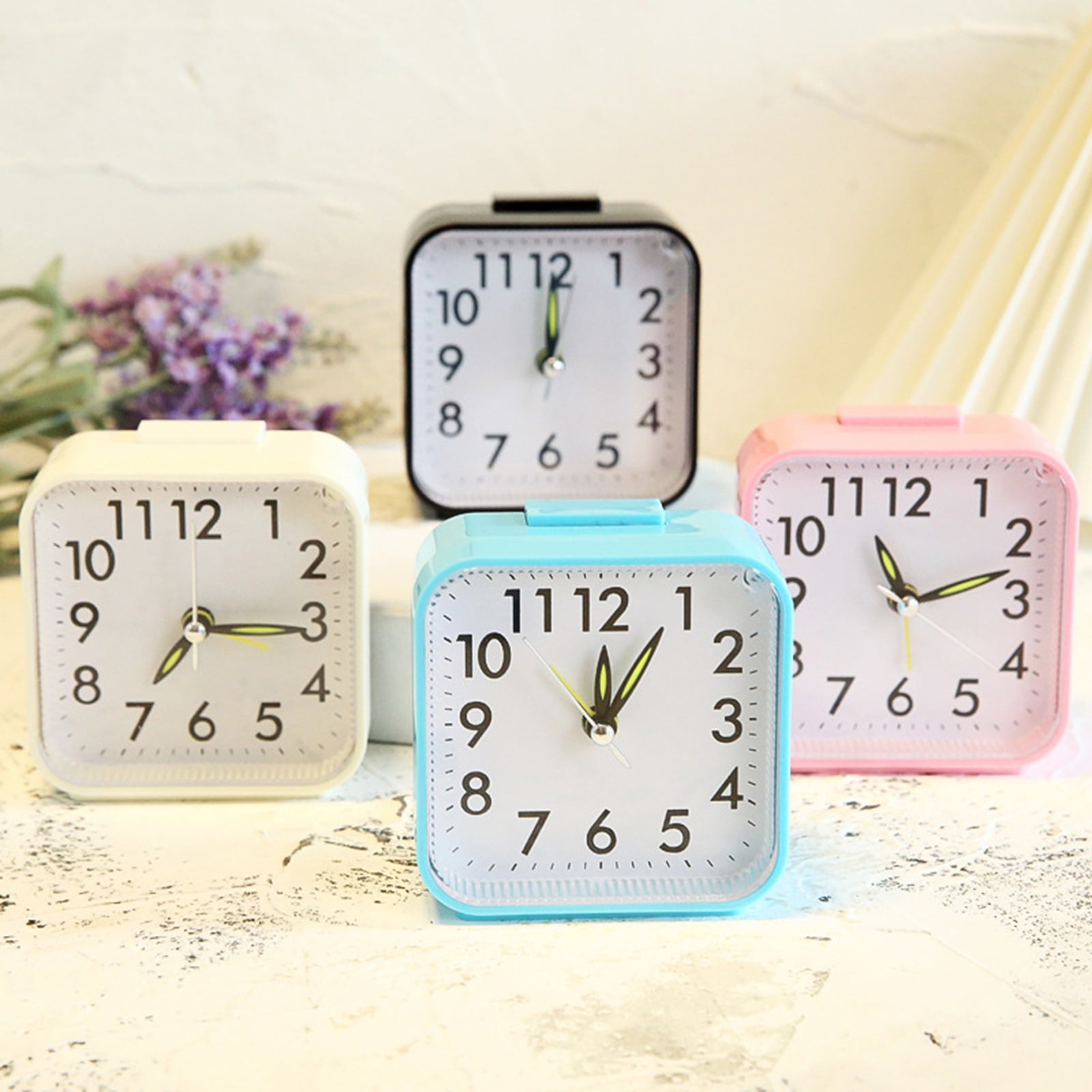 Xeyise Non Ticking Alarm Clock Battery Powered Silent Bedside Clock ...