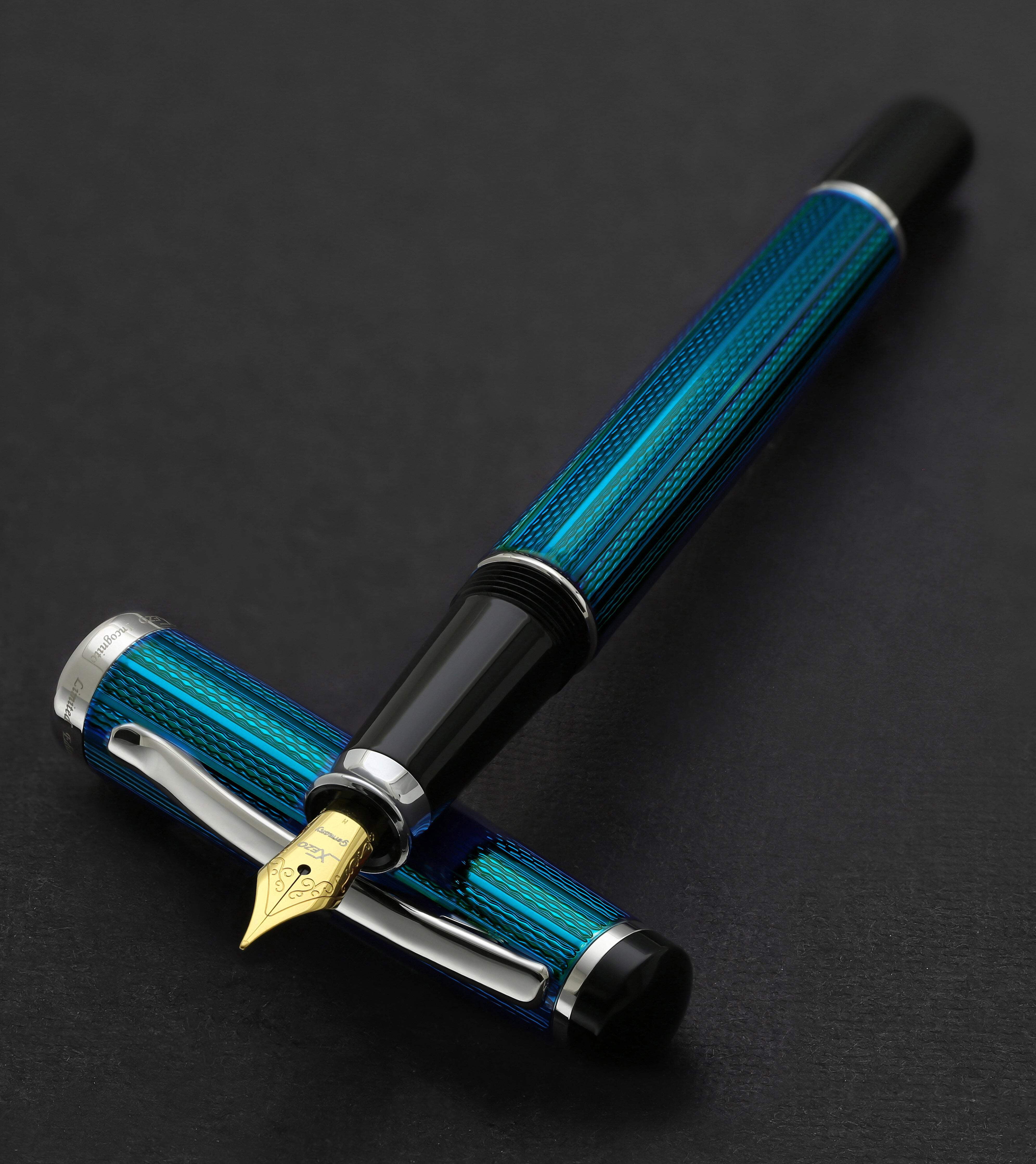 Xezo Xezo Incognito™ Diamond-Cut Lacquered Brass Fountain Pen (Medium ...