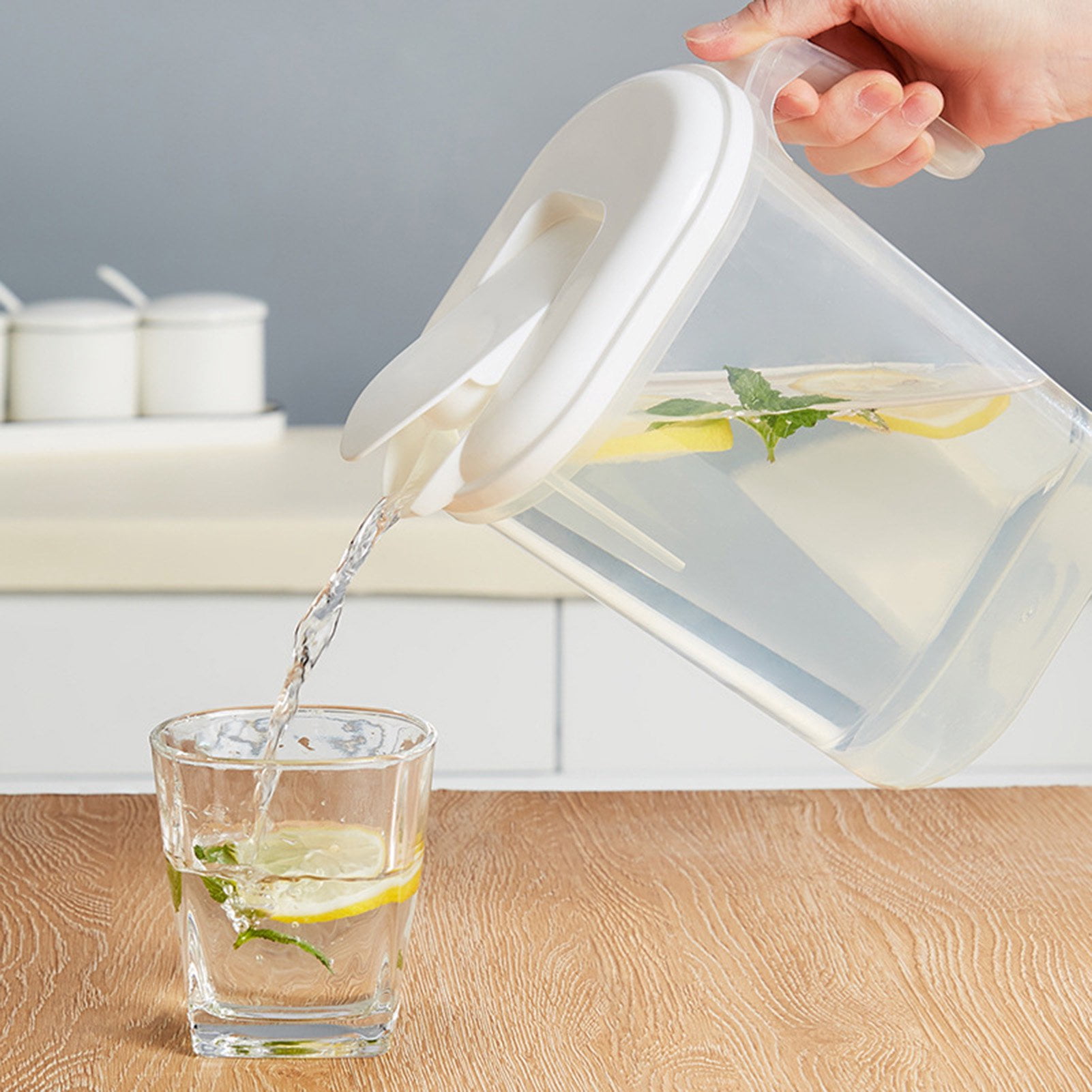 Xiao Hua 1800ml kettle with handle, BPA free, plastic material, top ...