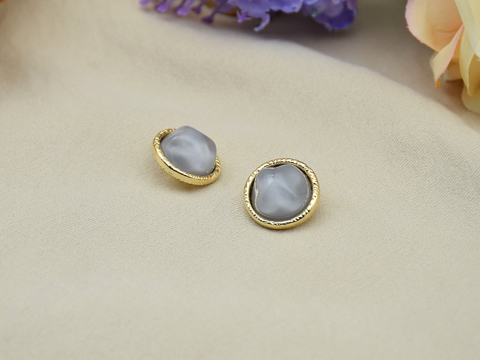 Xiao Hua coat buttons -20 pieces of 18 * 18mm grey decorative buttons ...