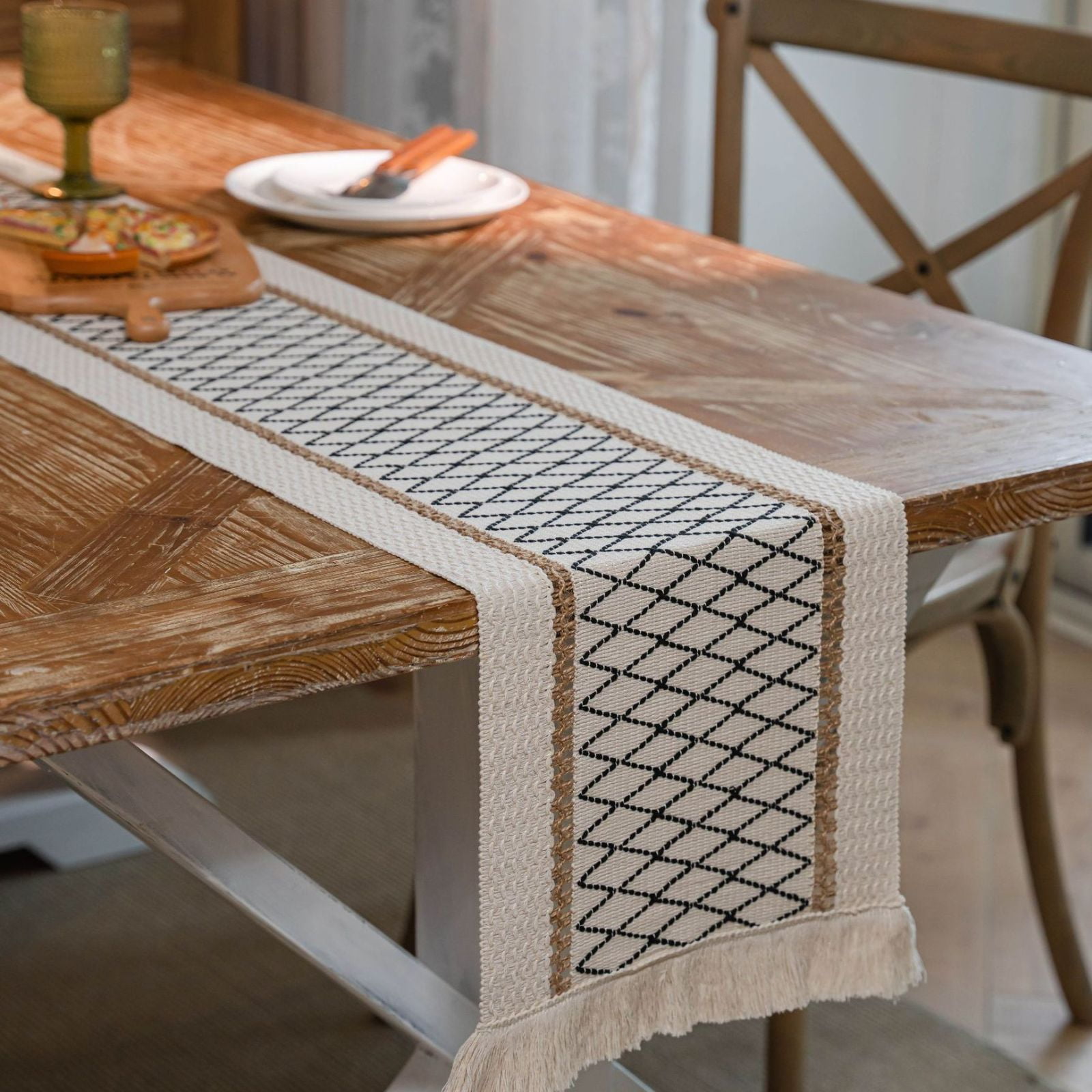 Xinhecheng Woven Table Runner with Tassels for Dinner Table, Black Grid ...