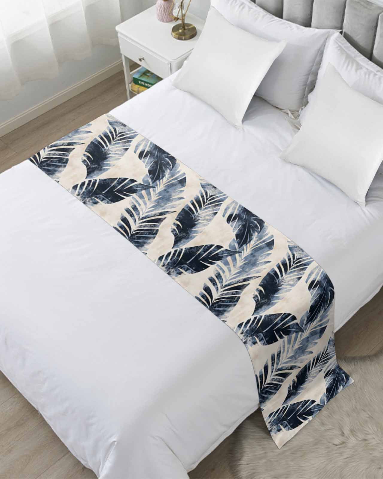 Xipuska Vintage Navy Blue Botanical Bed Runners for Cal King Size Bed ...