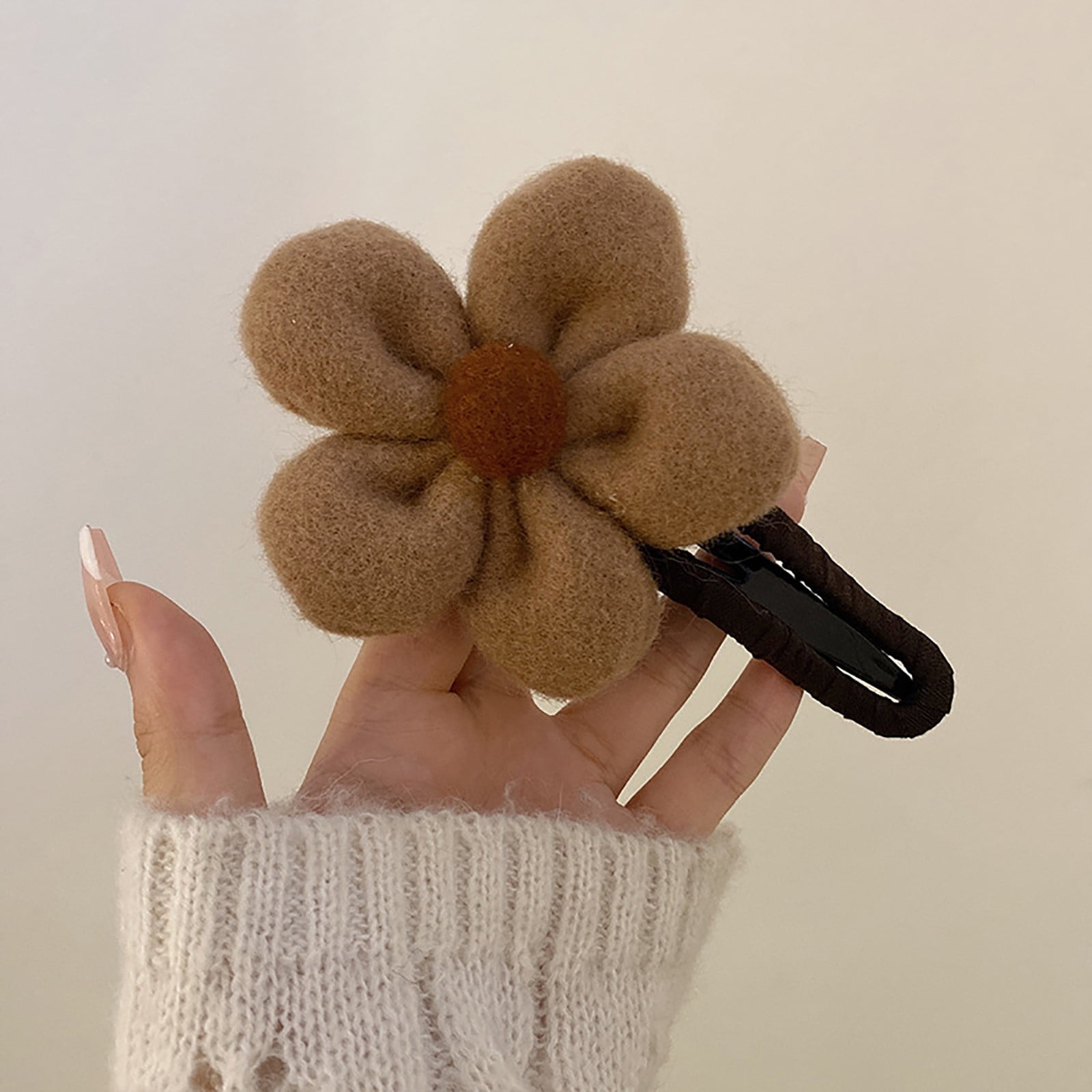 Xiying Women's Elegant Winter Flower Hair Clip | Back Of The Hair ...