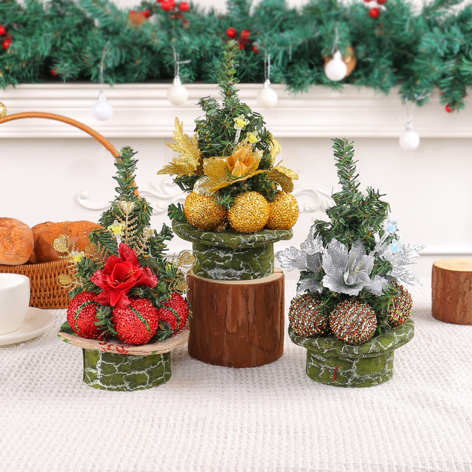 Xuniizn Table Top Christmas Tree, Plastic Small Christmas Tree for Desk ...