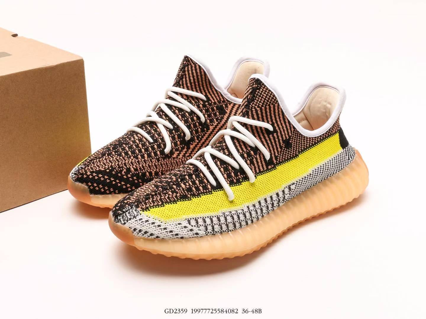 Y-e-e-z-y Bo-o-st 350 The latest popular color matching shoes, the ...