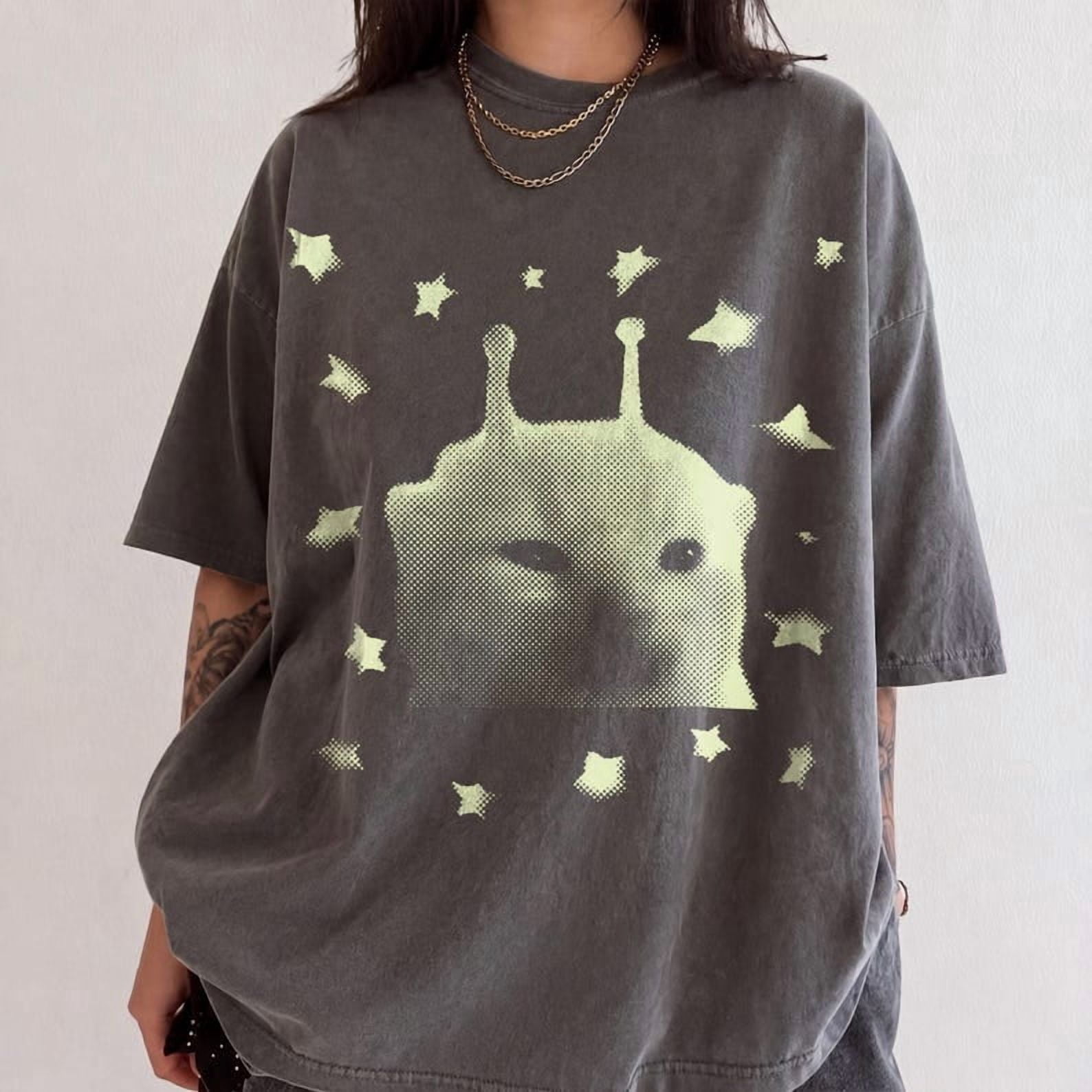 Y2K Alien Cat Meme Vintage Weird Kitten Graphic T-Shirt - Walmart.com