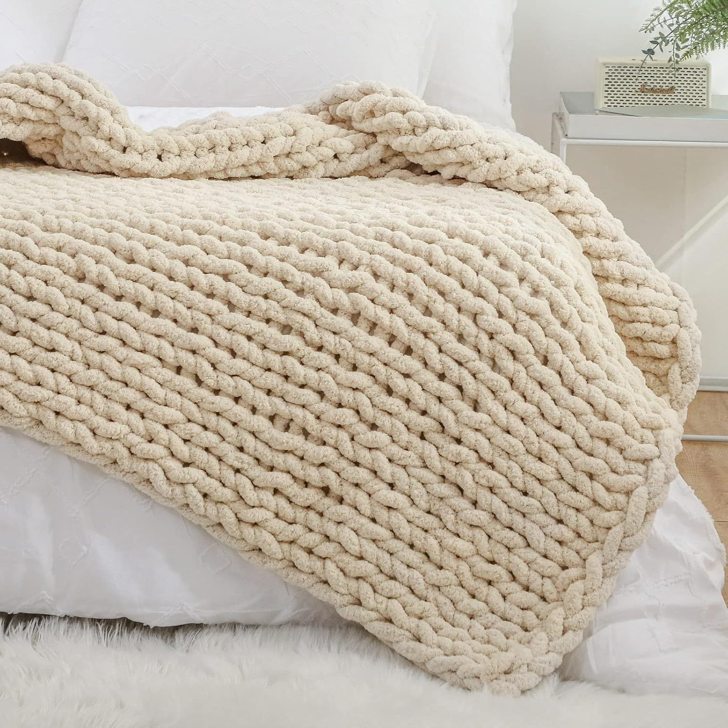 YAAPSU Chunky Knit Throw Blanket for Couch, 51"x63", 100% Hand Knitted ...