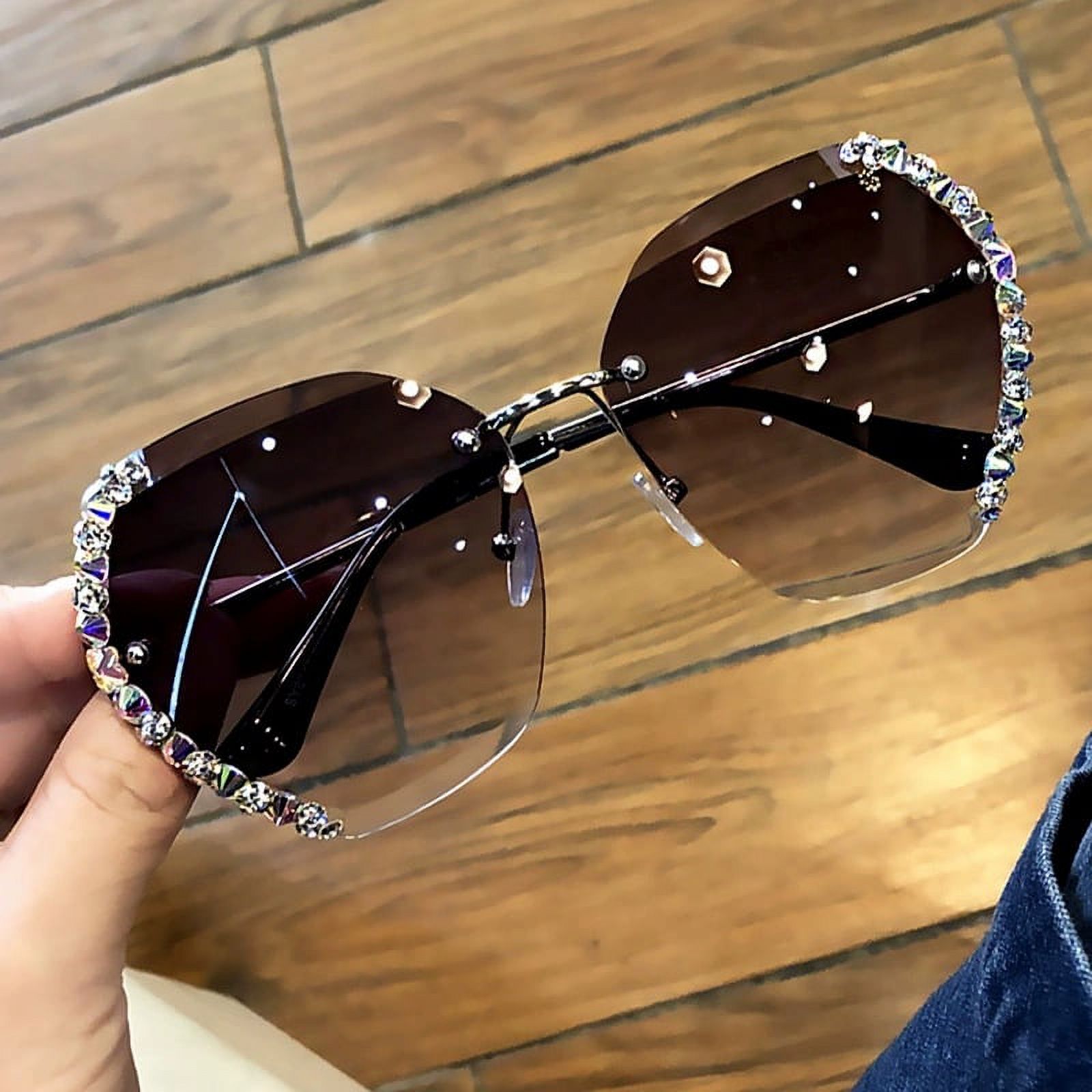 YCNYCHCHY Diamond Studded UV Resistant Sunglasses For Women Internet ...