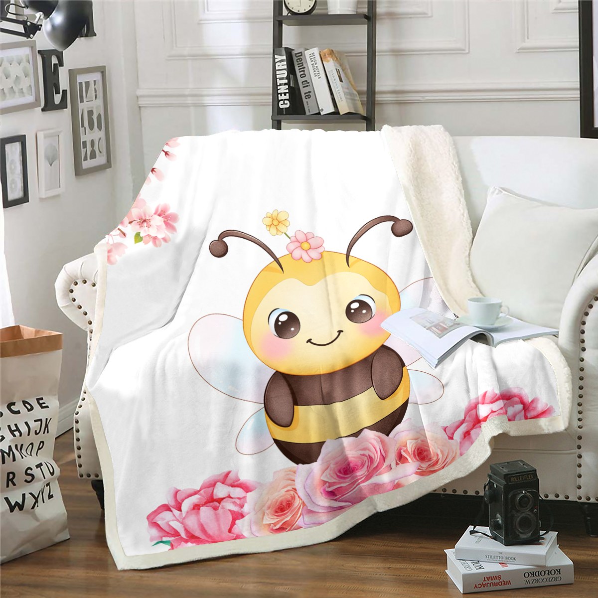 YST Cartoon Bee Fleece Blanket Honeybee Fuzzy Blanket Yellow Wildlife ...