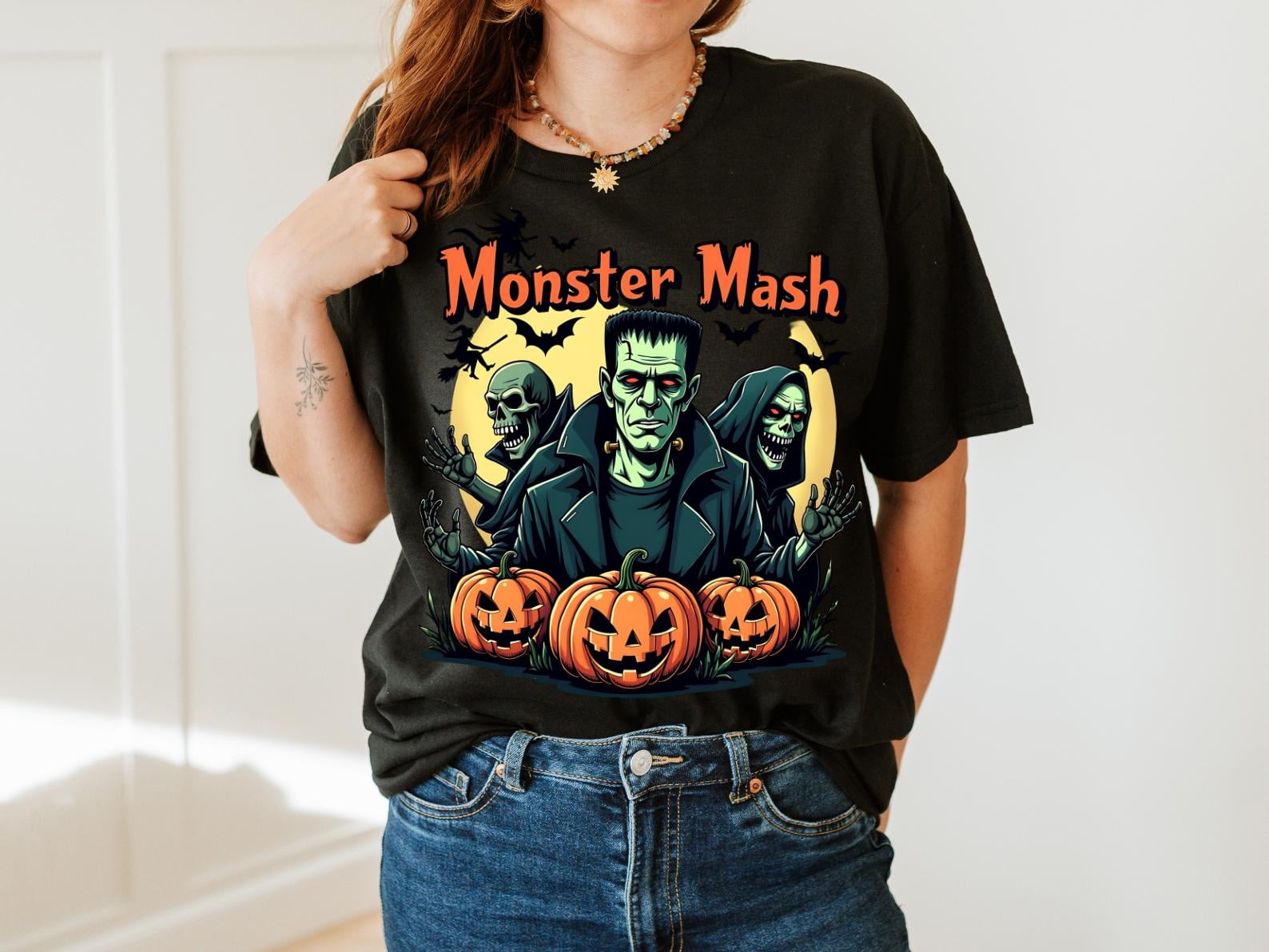 YUHAK Monster Mash – Retro Halloween Design | Spooky Vintage Horror ...