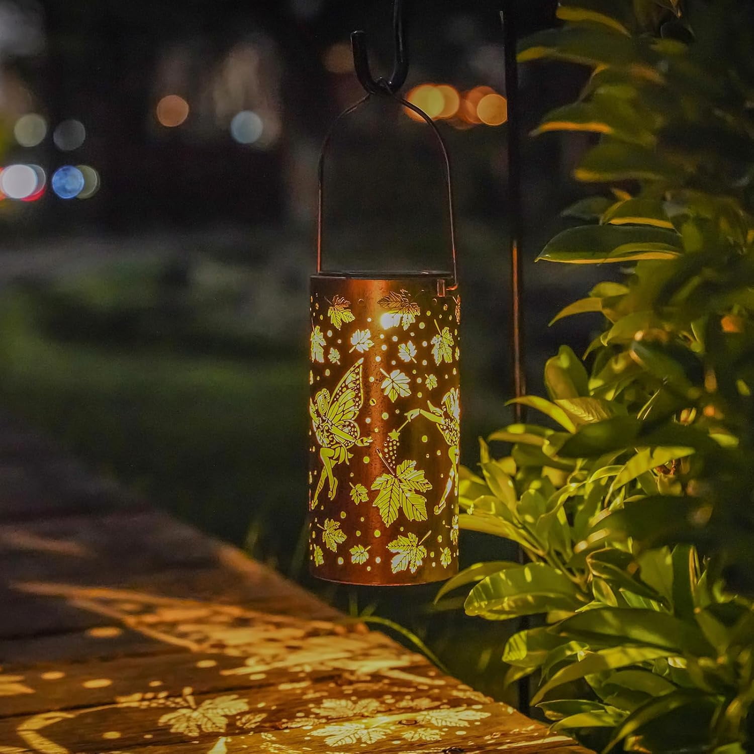 YUYAN-Fairy Solar Lanterns Outdoor Hanging Maple Leaf Decor Lantern ...