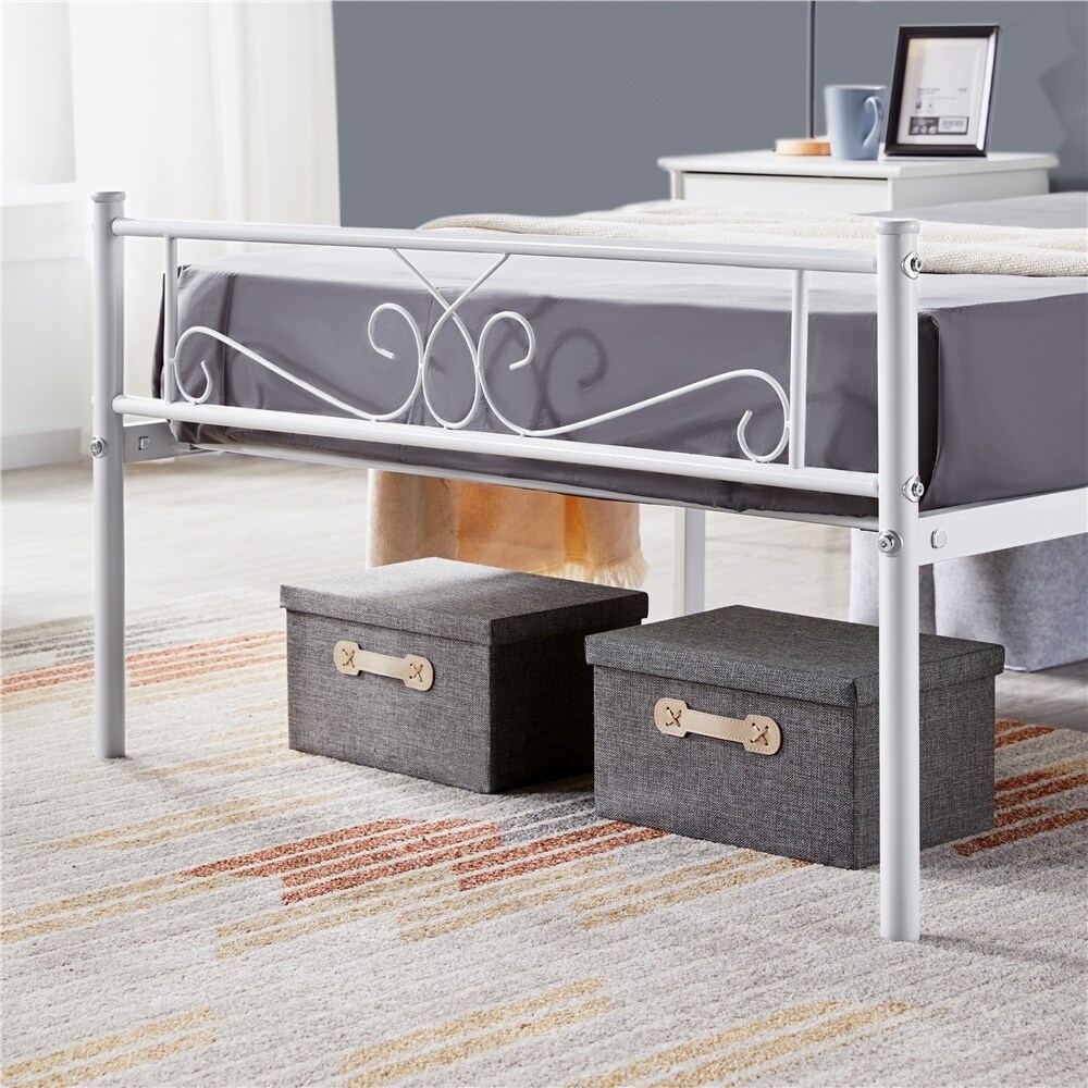 Yaheetech Graceful Scroll Bed Metal-Framed Bed with Footboard 77.36"x41 ...