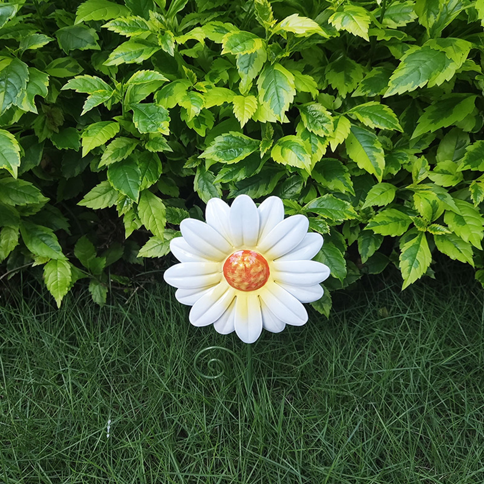 YardVibe Metal Flower Garden Stakes, Daisy Floral Decorative Garden ...