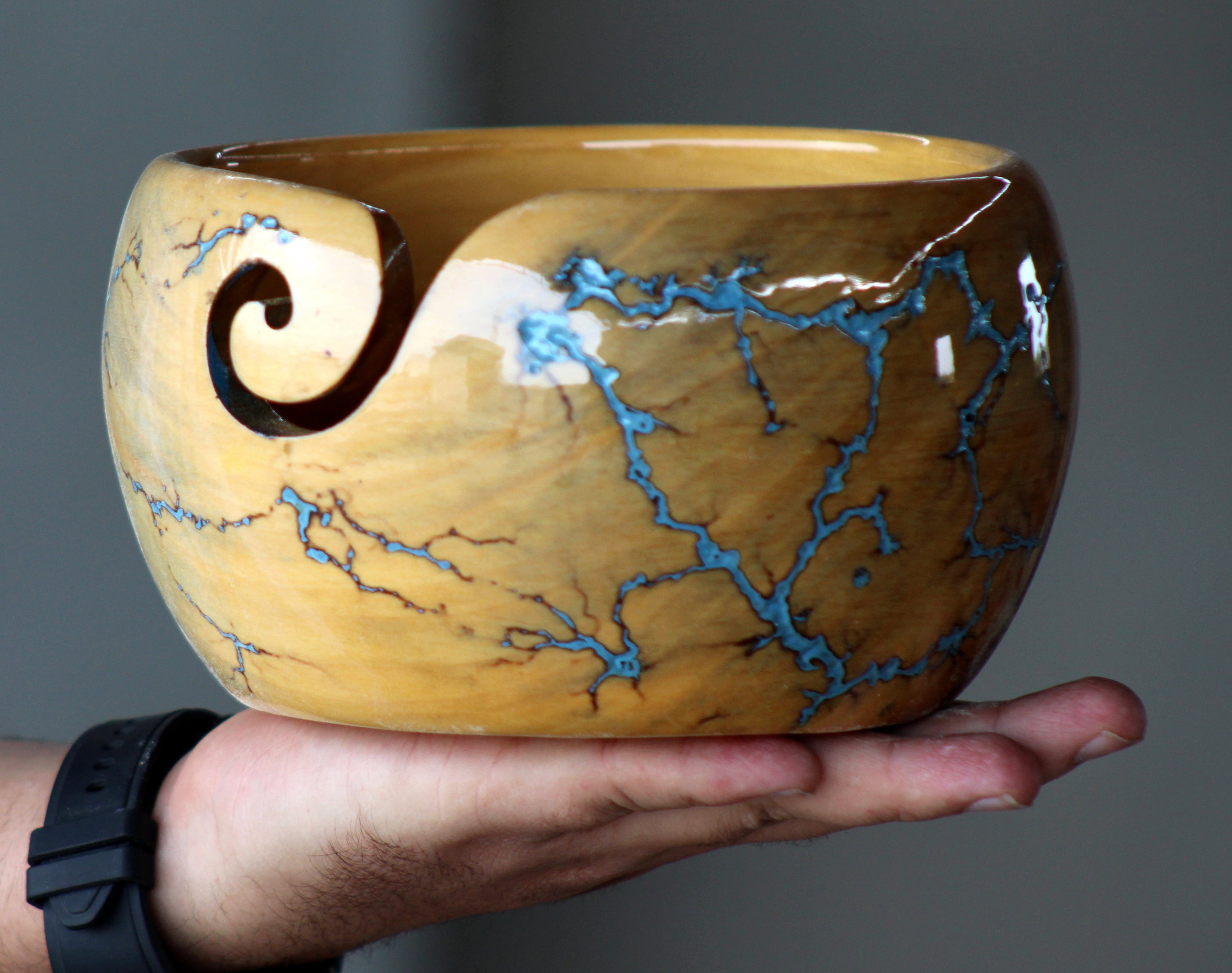 Yarn Bowl For Knitting, Resin/Wooden Large Yarn Bowl for Crocheting ...