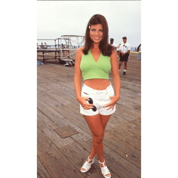 Yasmine Bleeth In White Shorts And Green Halter At Baywatch Filming ...