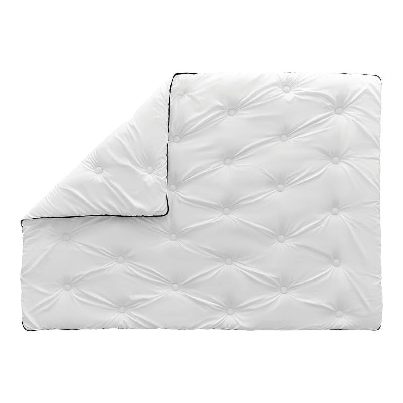 Yatas Bedding Suprelle Air Pro 89" x 89" Microfiber Queen Quilt in ...