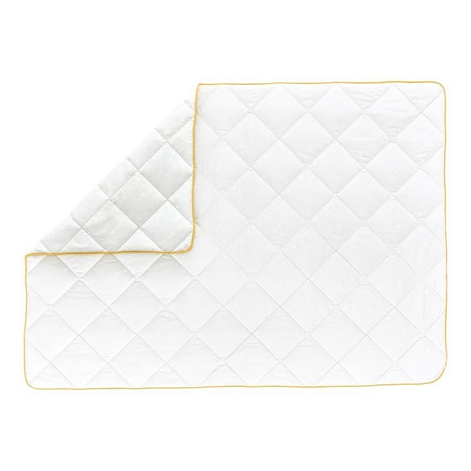 Yatas Bedding Suprelle Ultra 65" x 89" Cotton Twin Quilt in White ...