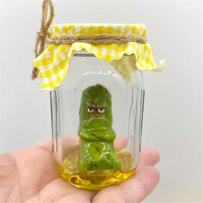 Yeeaulpa Grumpy Pickle in a Jar Sculpture, Miniature Screaming Pickle ...