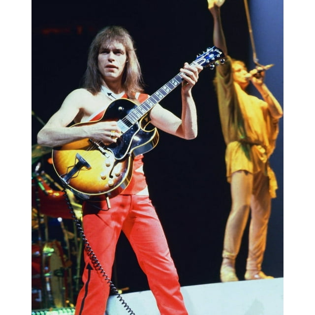 Yes 24X36 Classic Hollywood Poster Steve Howe On Stage 1970's - Walmart.com