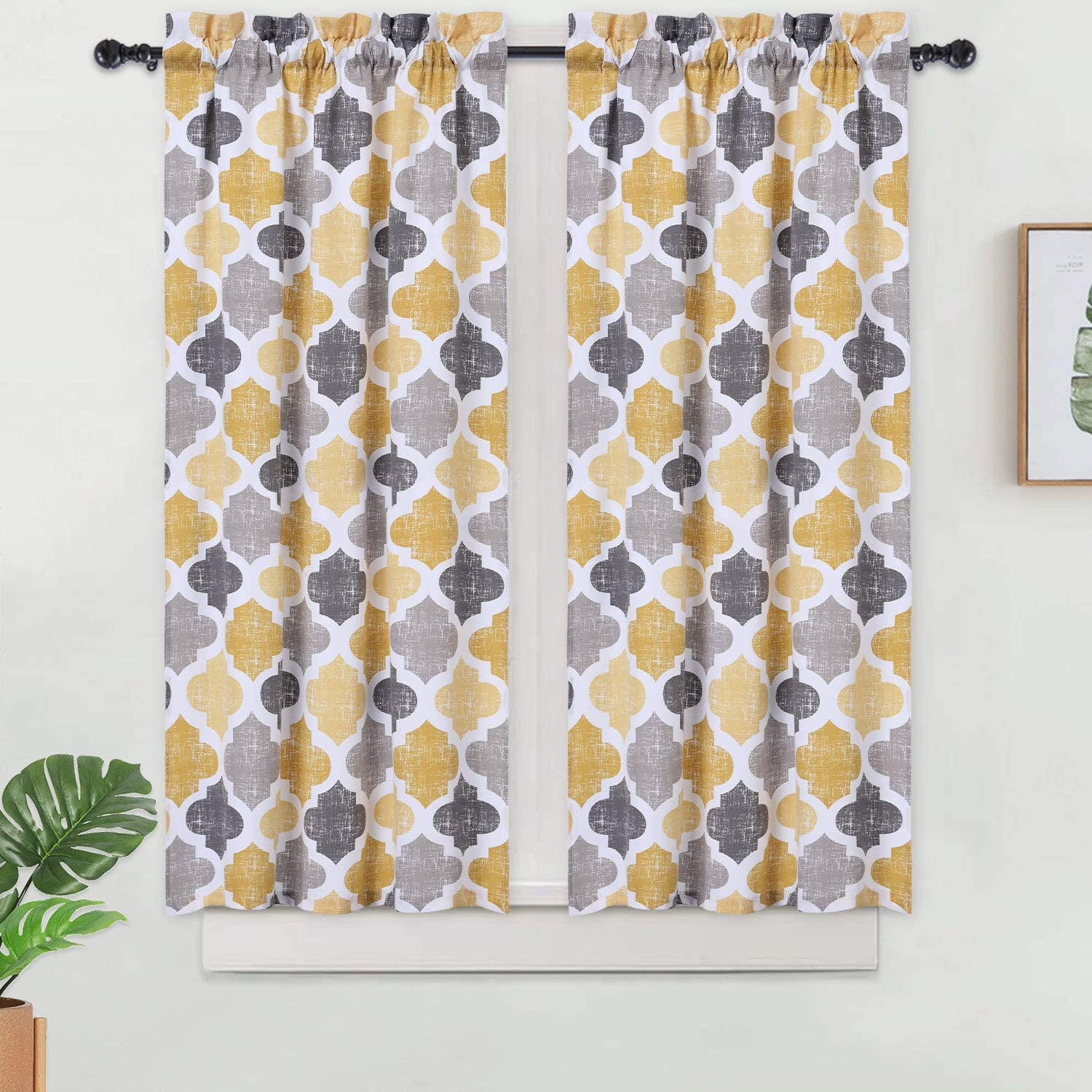 Yesfashion Quatrefoil Tier Curtains , Set of 2 Moroccan Tile Printed ...