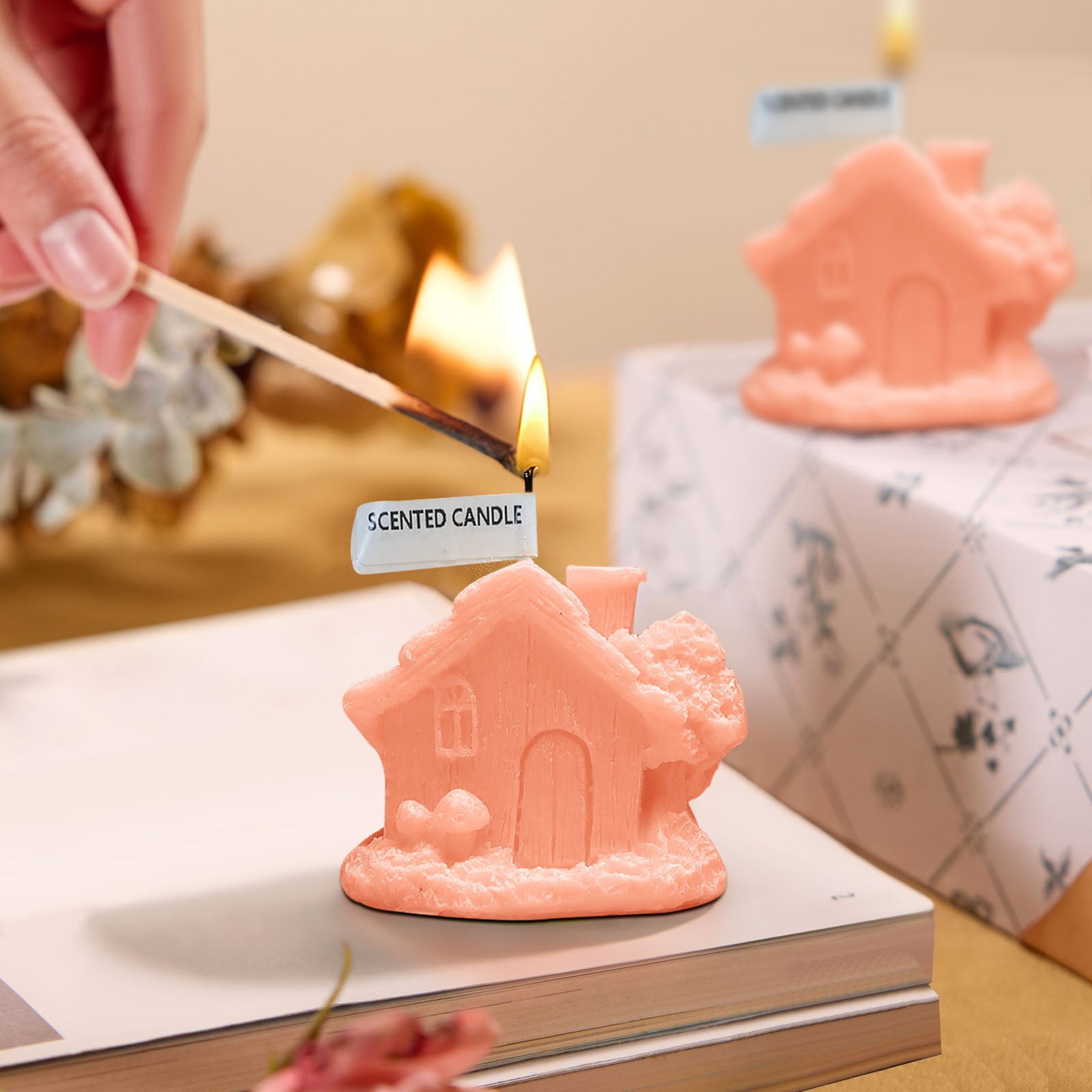 Yialzm Unique Thatched Hut Aromatherapy Candle with Chimney Small House ...