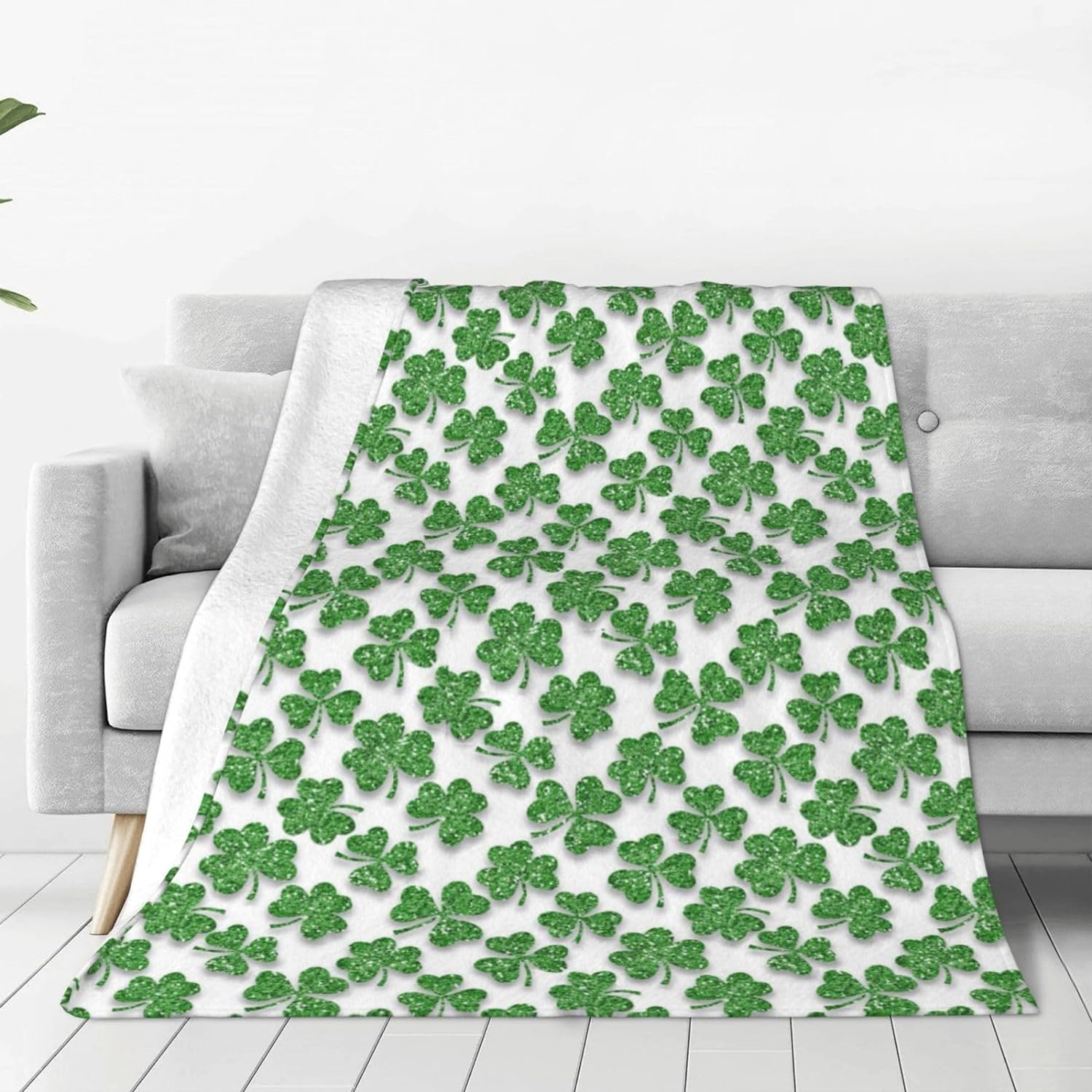 Yibo Cute St Patrick's Day Lucky Green Clover Shamrock Blanket for ...