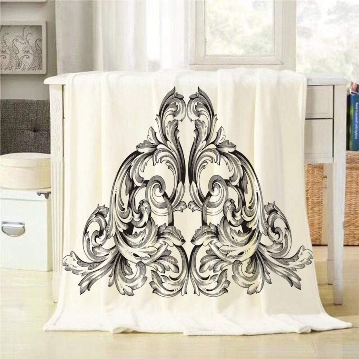 Yibo False Eyelashes Art Sketch Blanket Flannel Soft and Comfortable ...