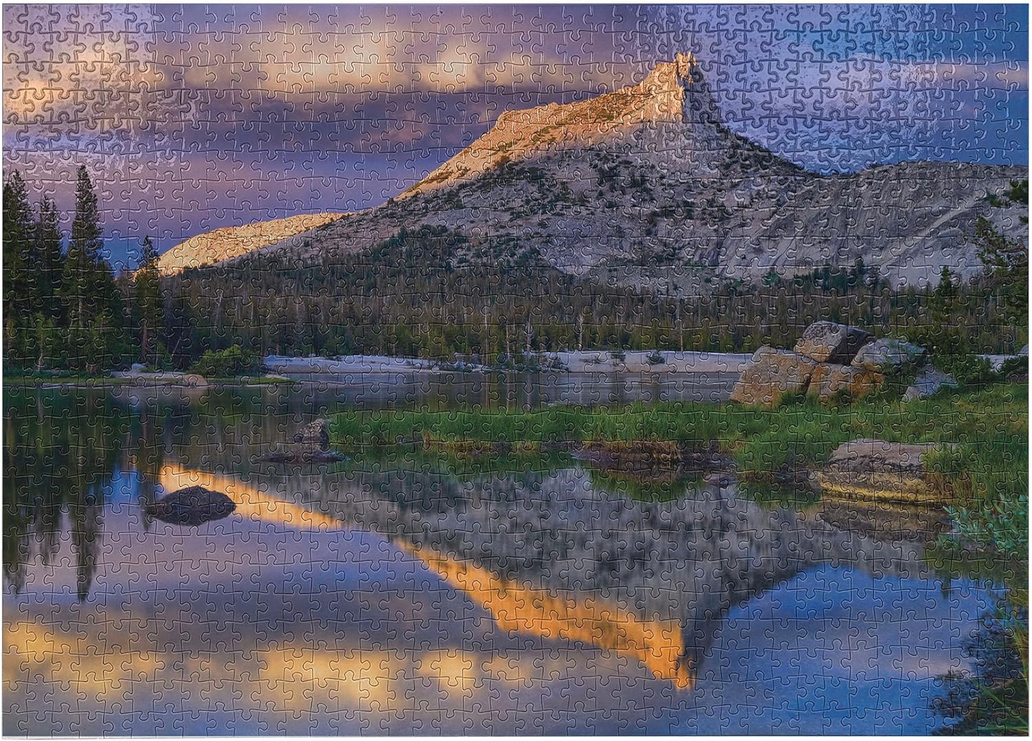 Yosemite Peak in The Toulumne Meadows Area Idyllic Evening ...
