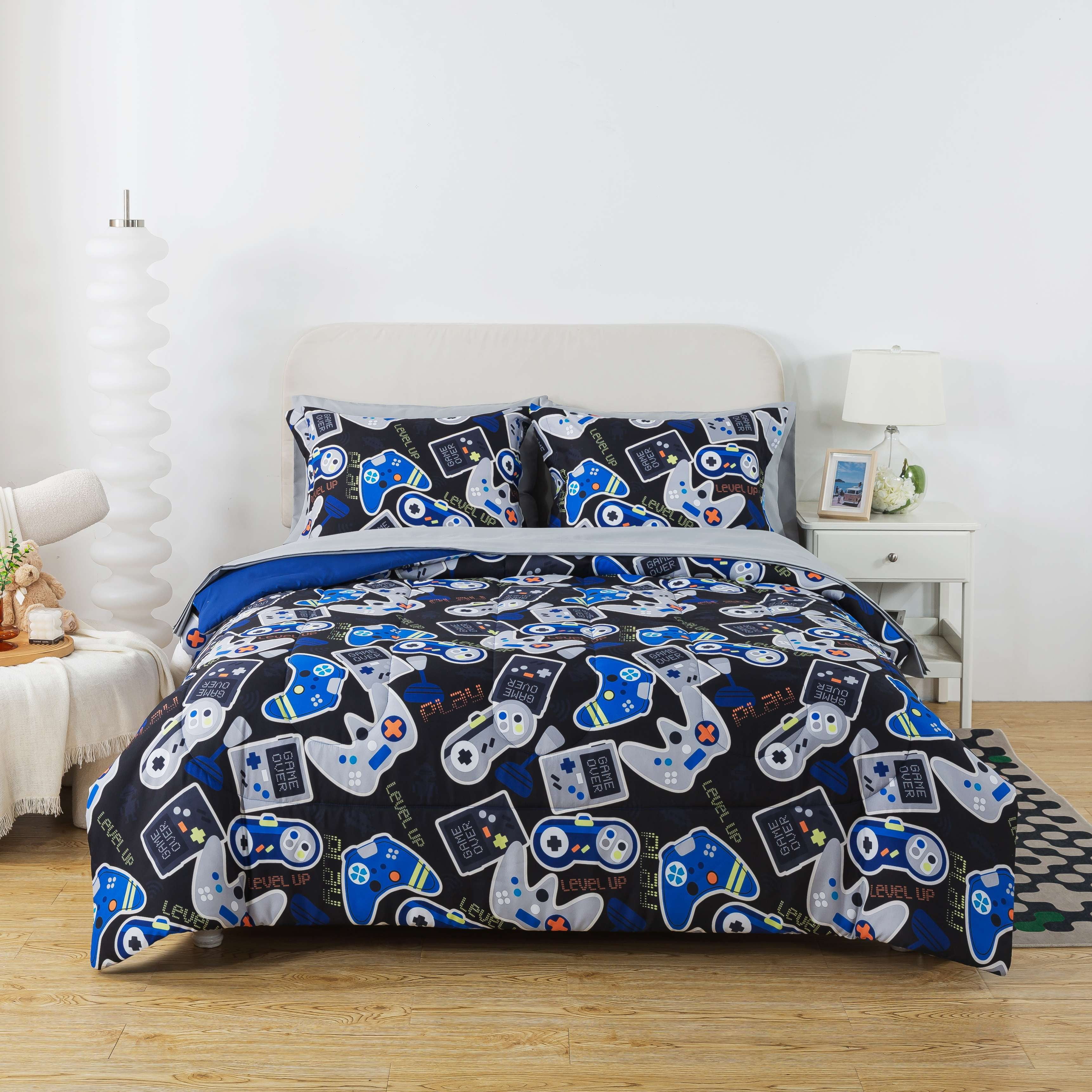 Your Zone Glow-in-the-Dark Game Full 7-PieceBedding Set for Kids, with ...