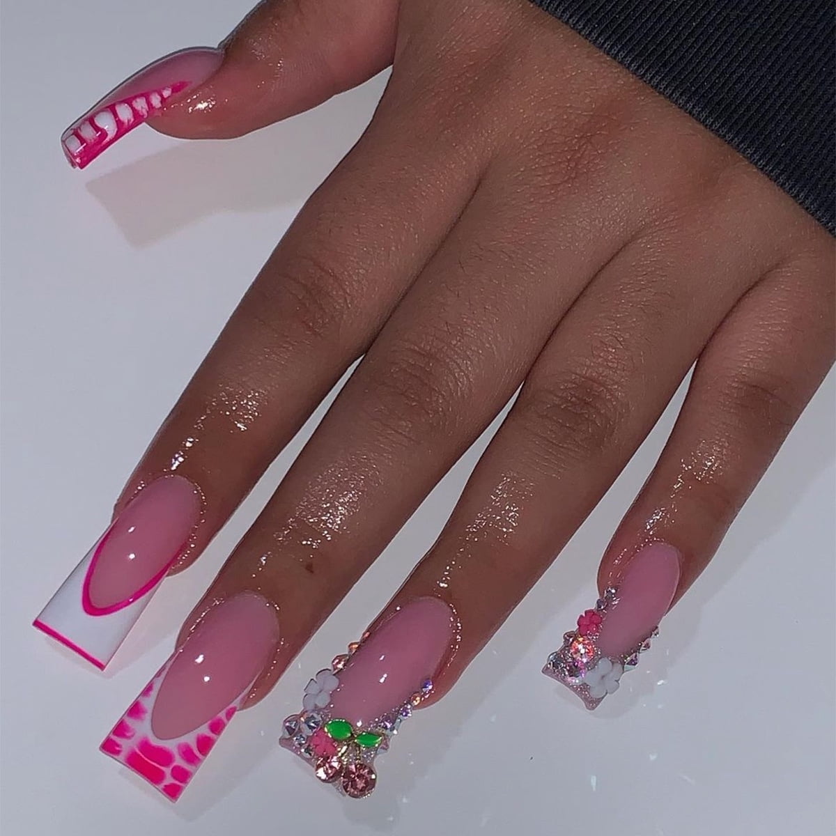 Yoyauz Coffin Pressed Nails Fake French Nails Full Coverage Acrylic ...