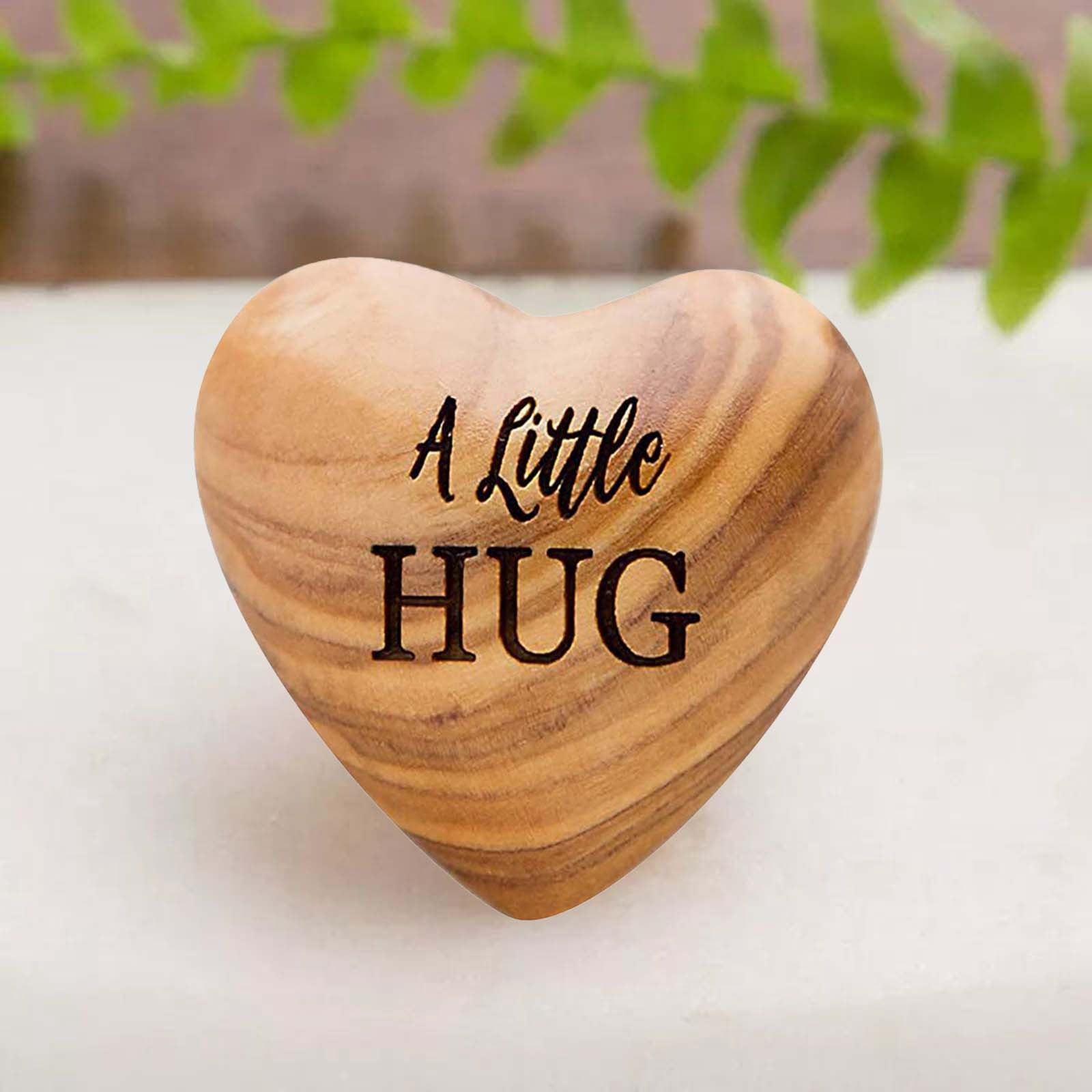 YruYptpaln Mini Garden Figurines Wooden Heart Little Pocket Hug For ...
