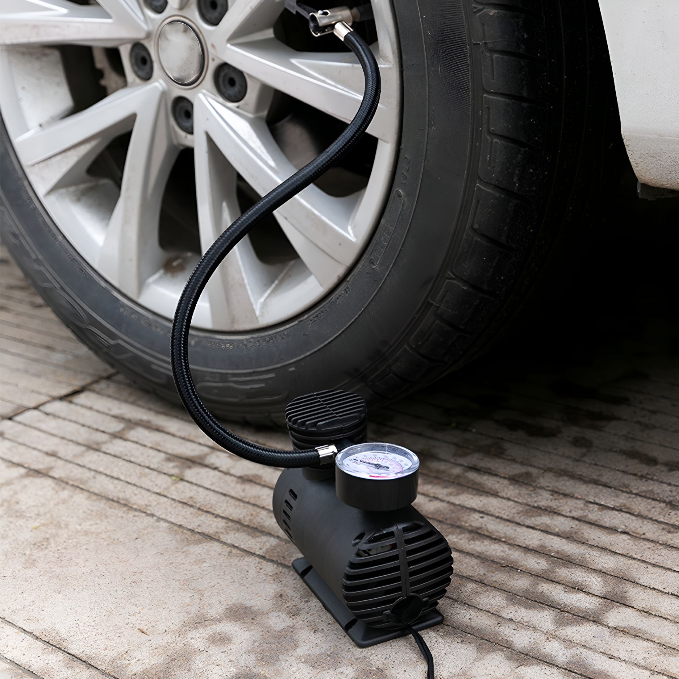 ZEPARO 12V Portable Air Compressor, Cordless Electric Bike Tire Pump ...
