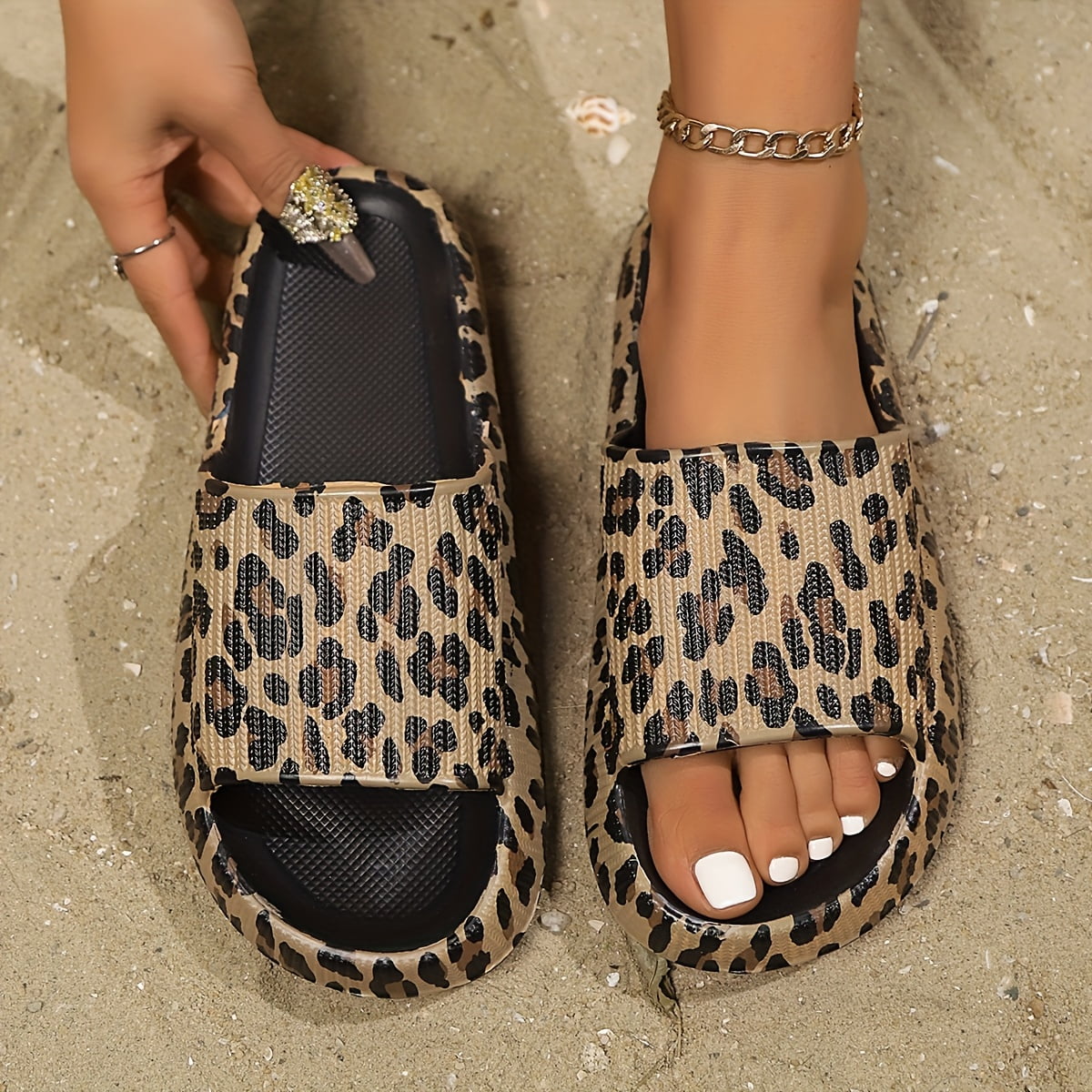 ZGAD Leopard Slides for Women - Cloud Slides Women Stylish Leopard ...