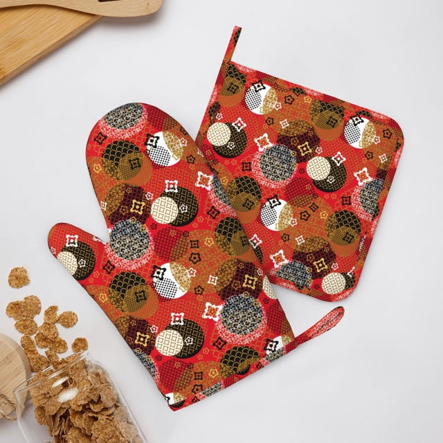 ZNDUO Non-Slip Cooking Oven Gloves, Blessing Balls Print Red Pattern ...