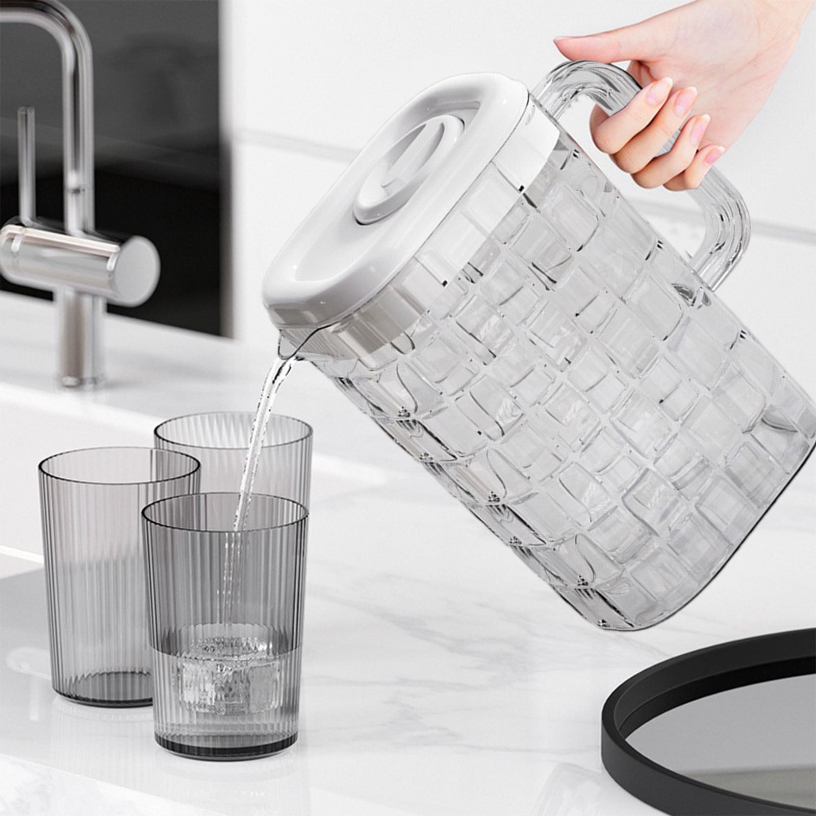 ZROBM Pitcher with Lid, Pitchers for Beverages, Pitcher with Spout ...