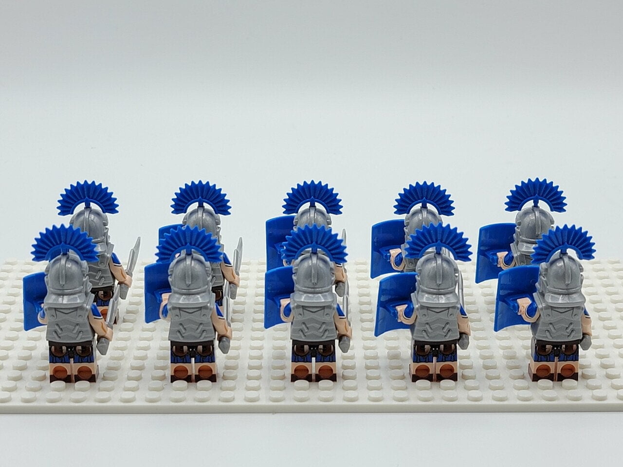 ZWVKLN Roman Centurions (Blue) Minifigures Set With Weapons ...
