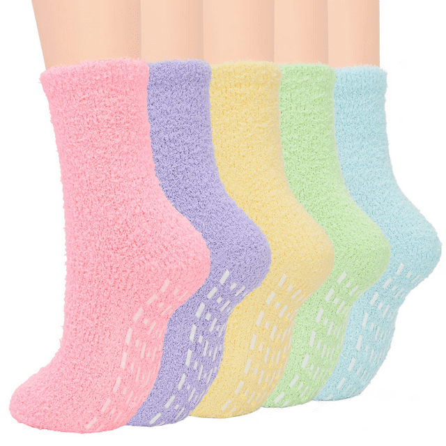Zando Cozy Non Slip Socks Womens Warm Fuzzy Socks Super Soft Grip Socks ...