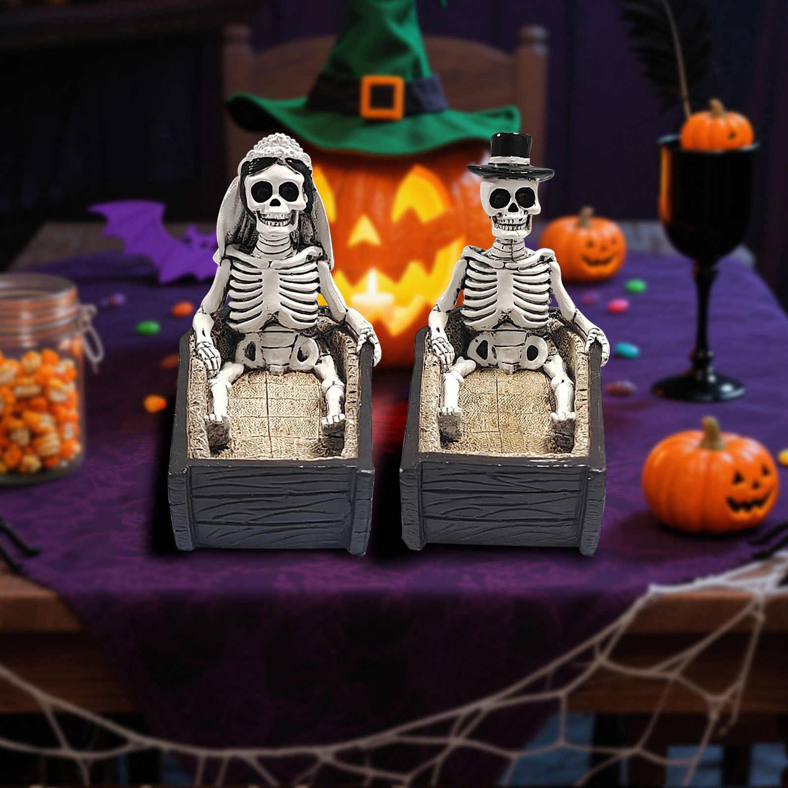 Zatoumnr Halloween Figurine Skeleton Bride and Groom in Coffin ...