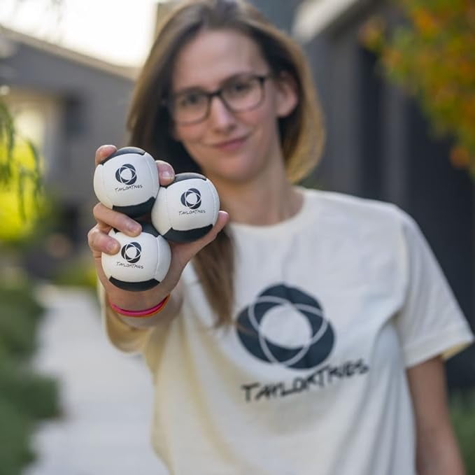 Zeekio Taylor Tries Signature Beginner Juggling Ball Set - 6 Panel Ball ...