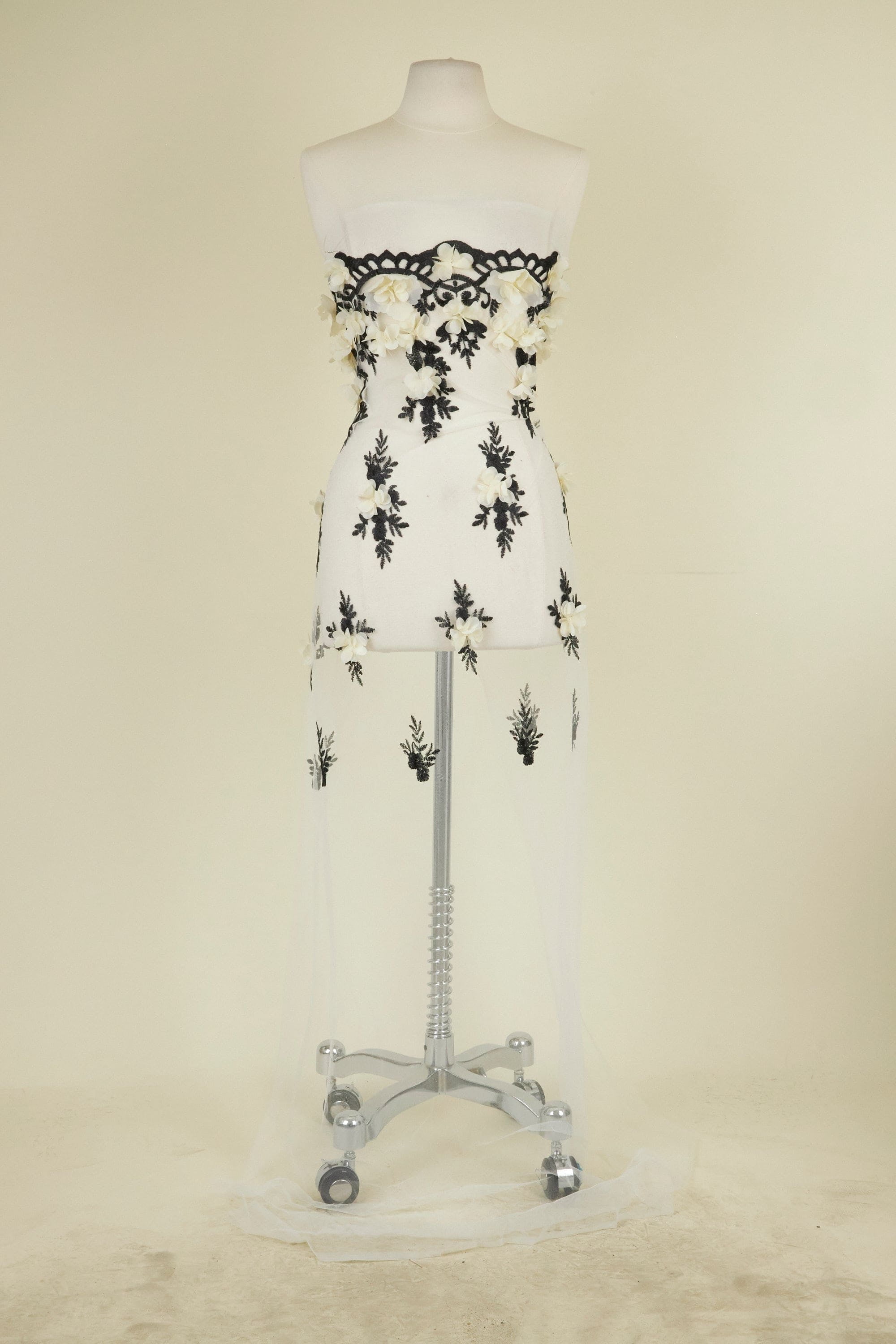 Zelouf Asha 3D Flower Embroidery Mesh , Sewing, DIY, Crafts Fabric by ...