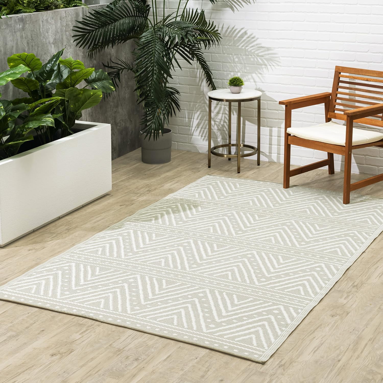 Zengpin Chevron Outdoor Rug - Waterproof, Fade Resistant, Crease-Free ...