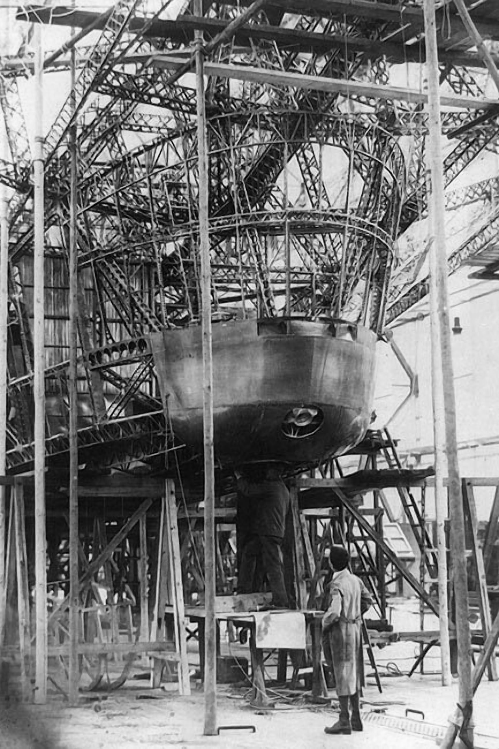 Zeppelin Airship/Blimp Gondola View - 24x36 Inch Laminated Aviation ...