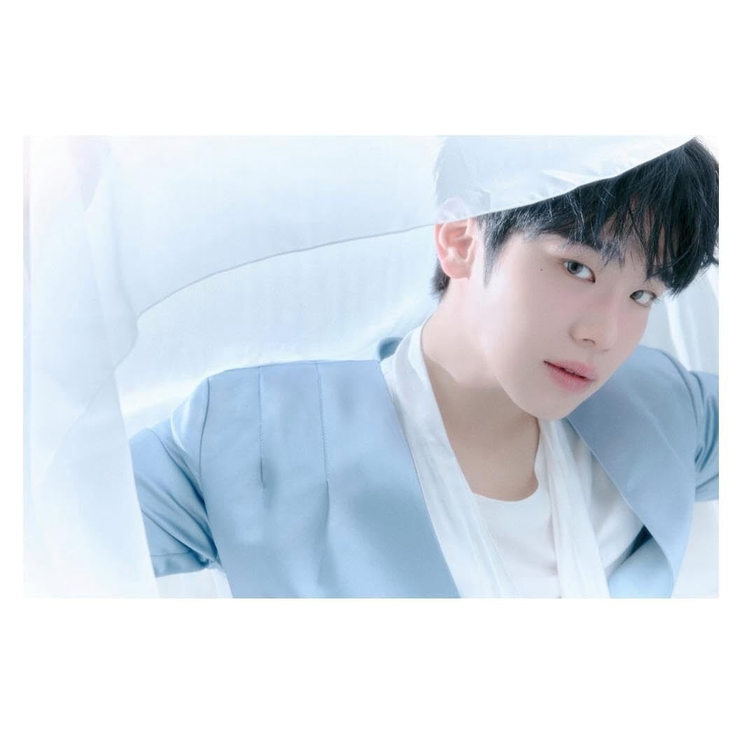 Zerobaseone Zb1 Kim Jiwoong Poster(4) Blue Paradise Album Hide Concept ...