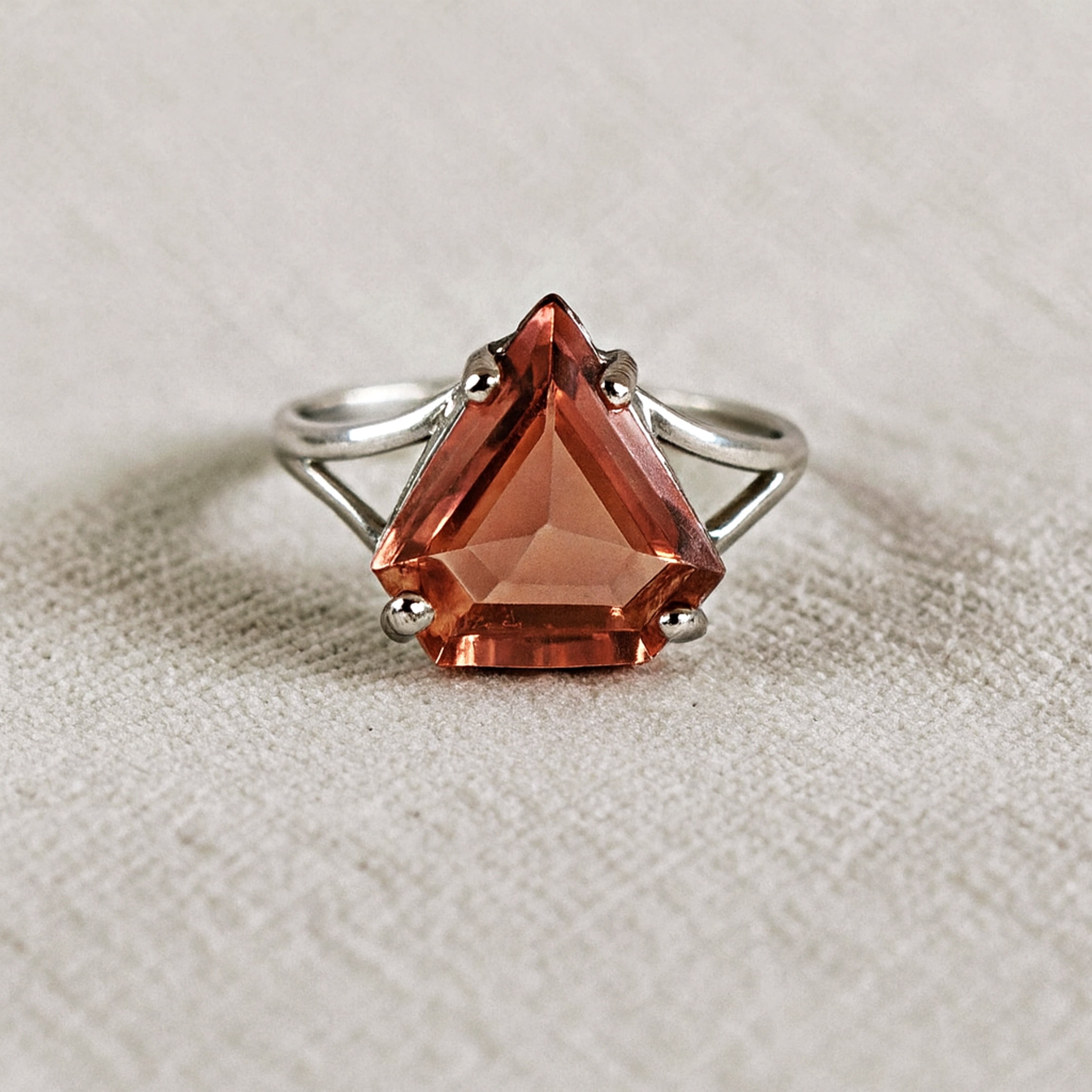 Zultanite Ring, 925 Solid Sterling Silver, Color Changing Gemstone Ring ...