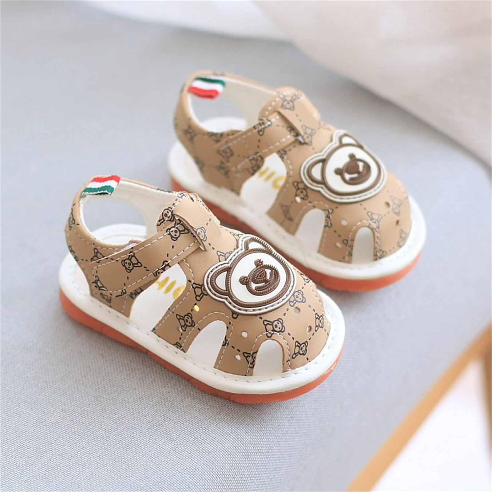 Wancir Boys Girls Summer Squeaky Sandals Closed-Toe Anti-Slip Premium ...