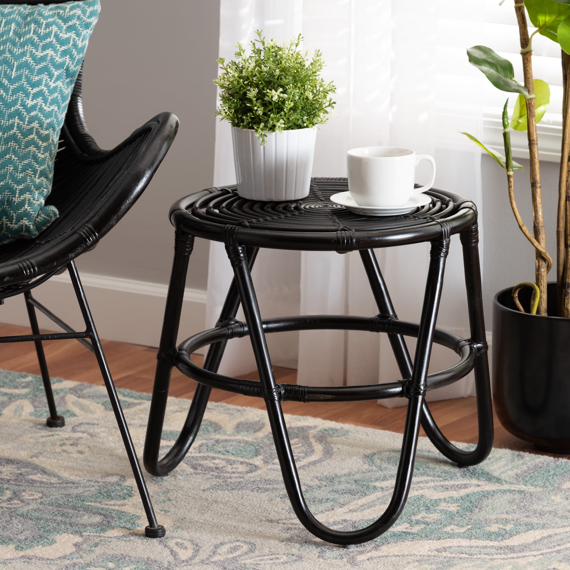 bali & pari Pertessa Rattan BOHO End Table, Black - Walmart.com