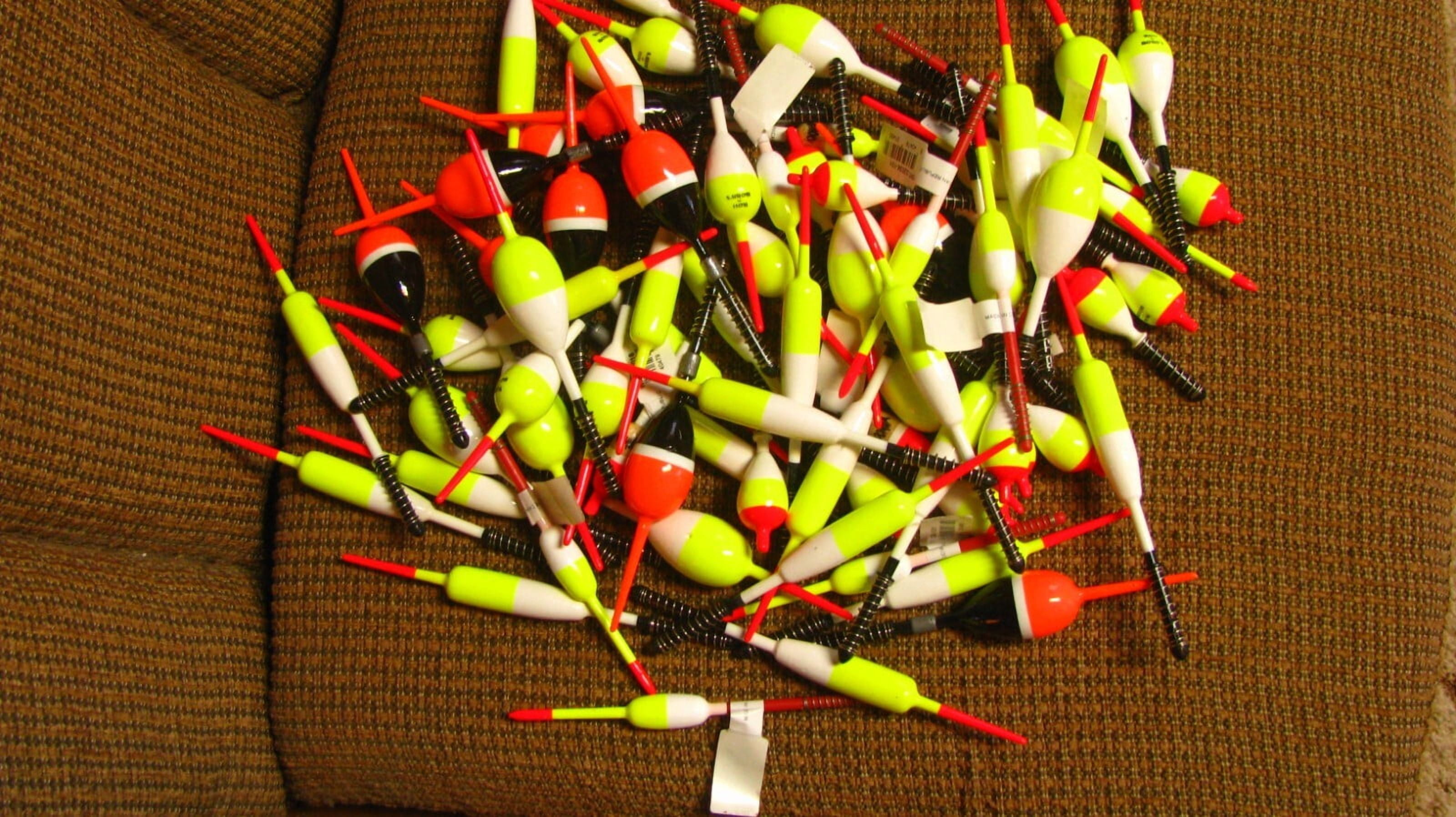 balsa bobber assortment, 72 pcs, several sizes and colors, nip, free ...
